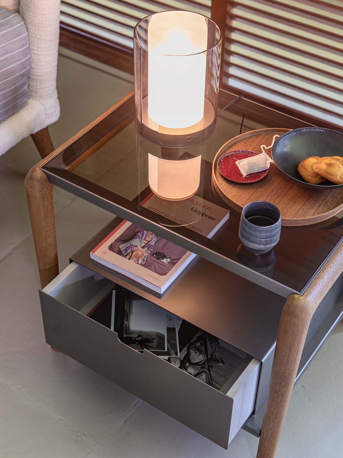 GAUDÍ Square wood and glass bedside table By Flou | design Matteo Nunziati
