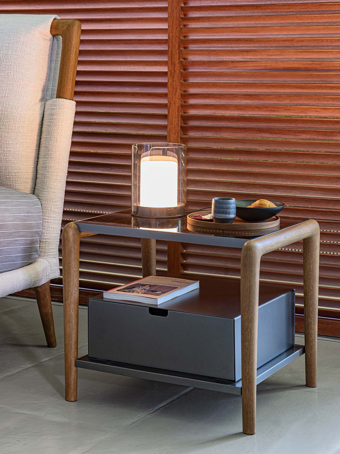 GAUDÍ Square wood and glass bedside table By Flou | design Matteo Nunziati