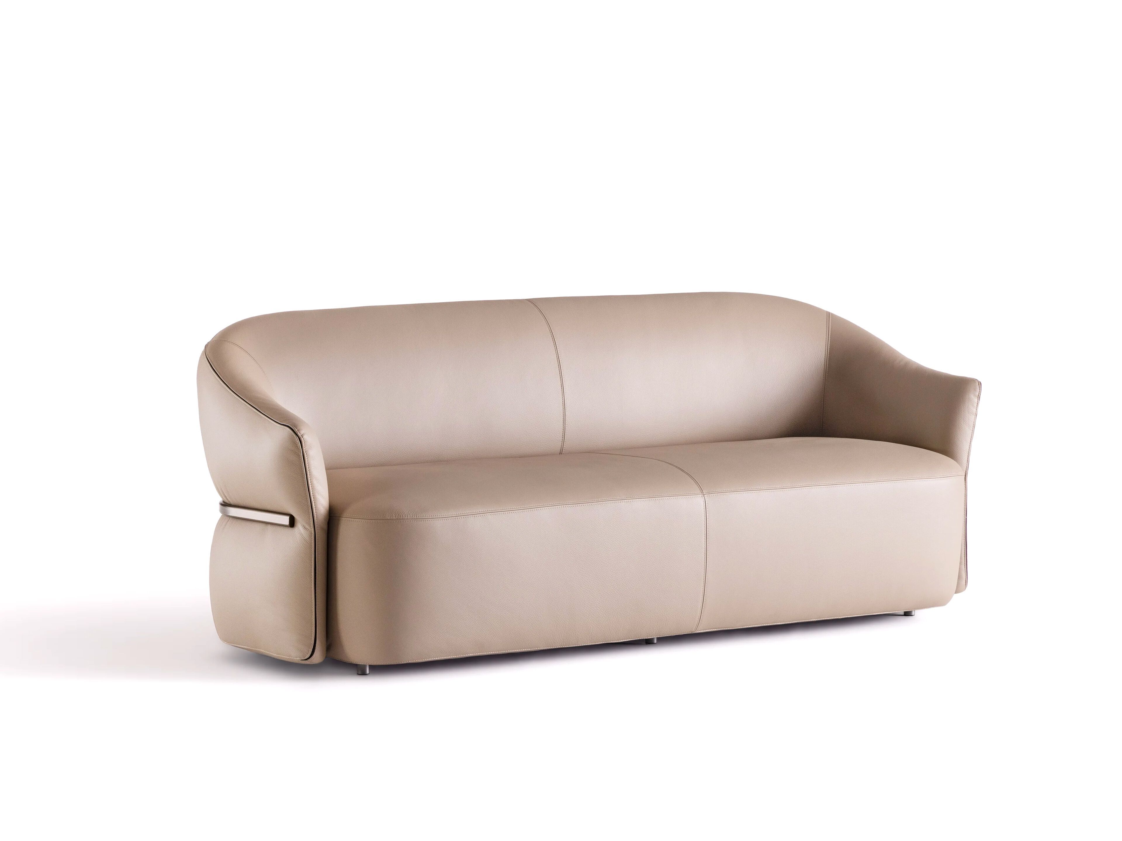 MADAME BUTTERFLY 3 seater sofa By Flou | design the Touch Studio