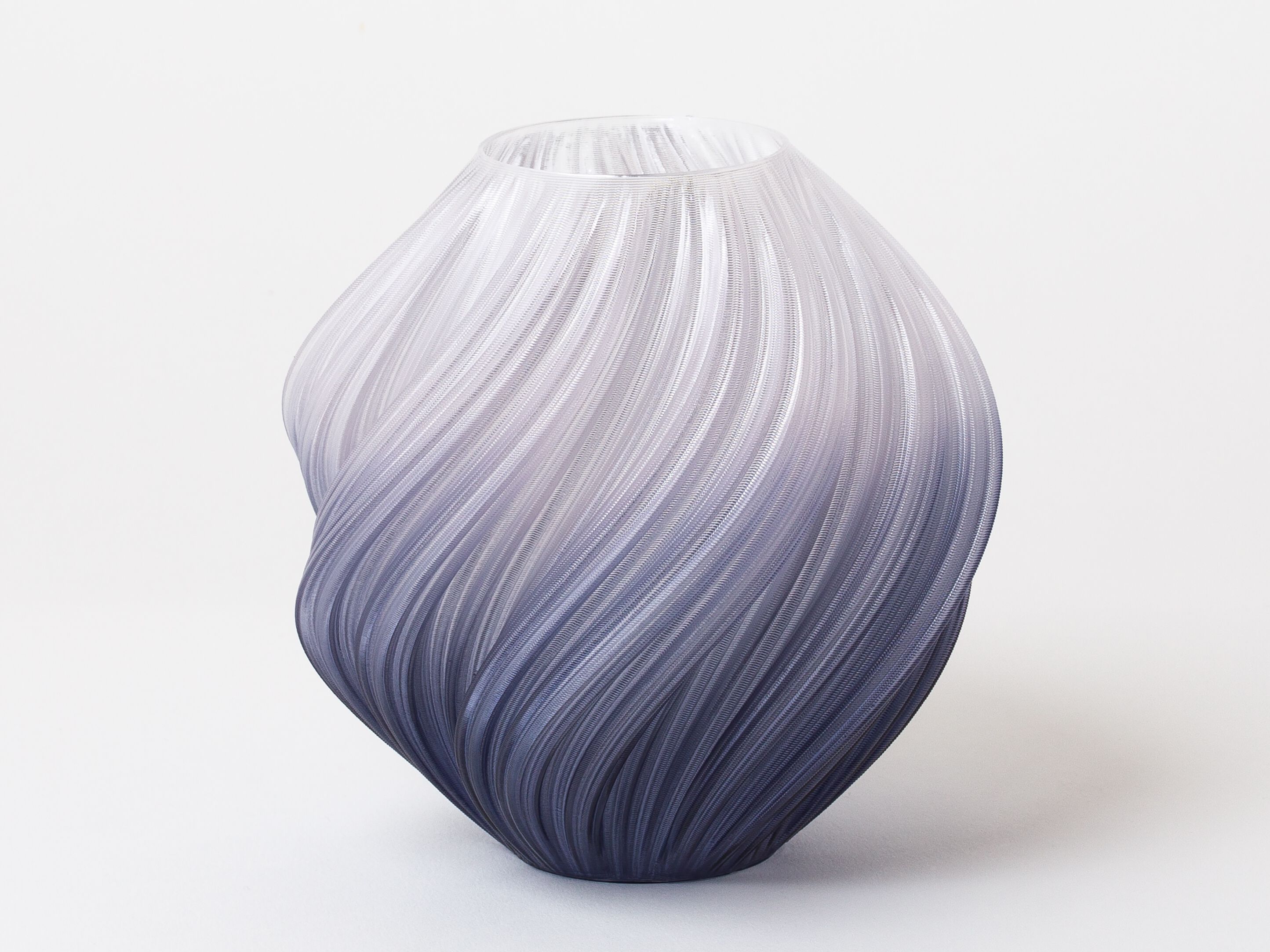ISSEY Vase By Fornice Objects