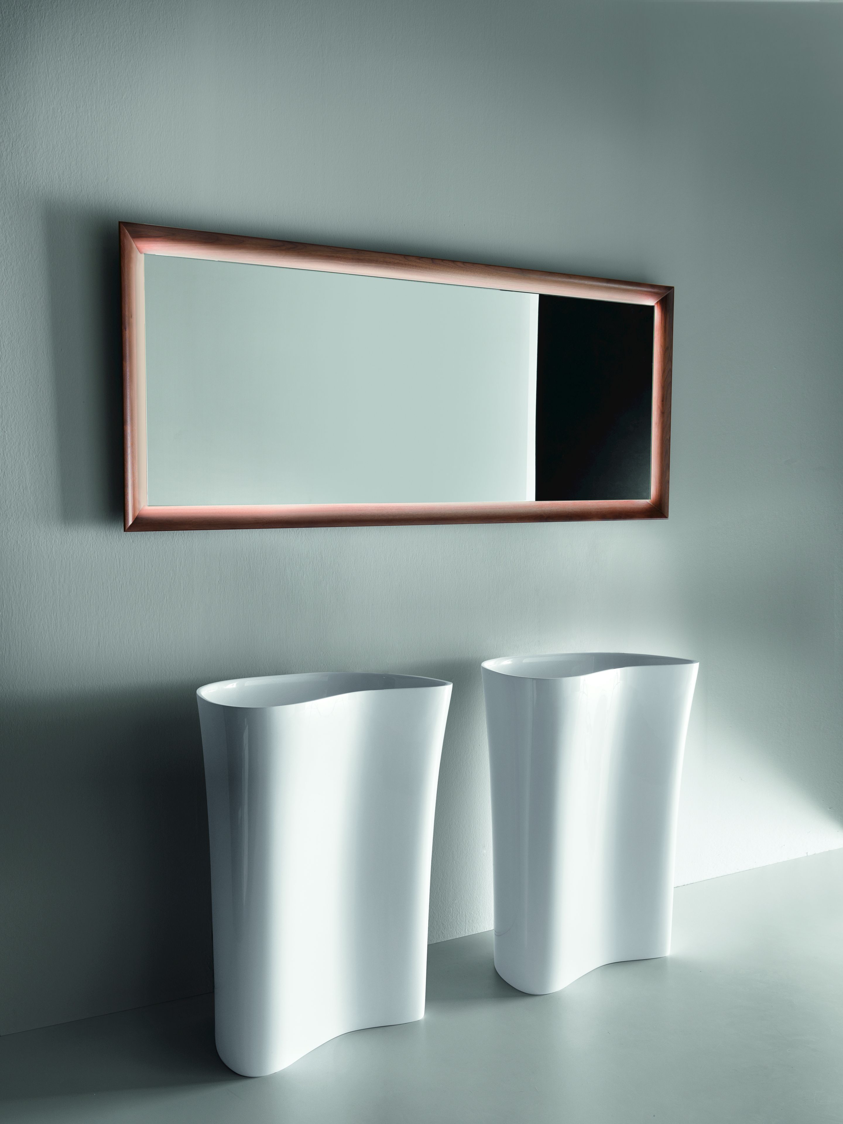 Framed mirror Rectangular framed mirror with integrated lighting By ...