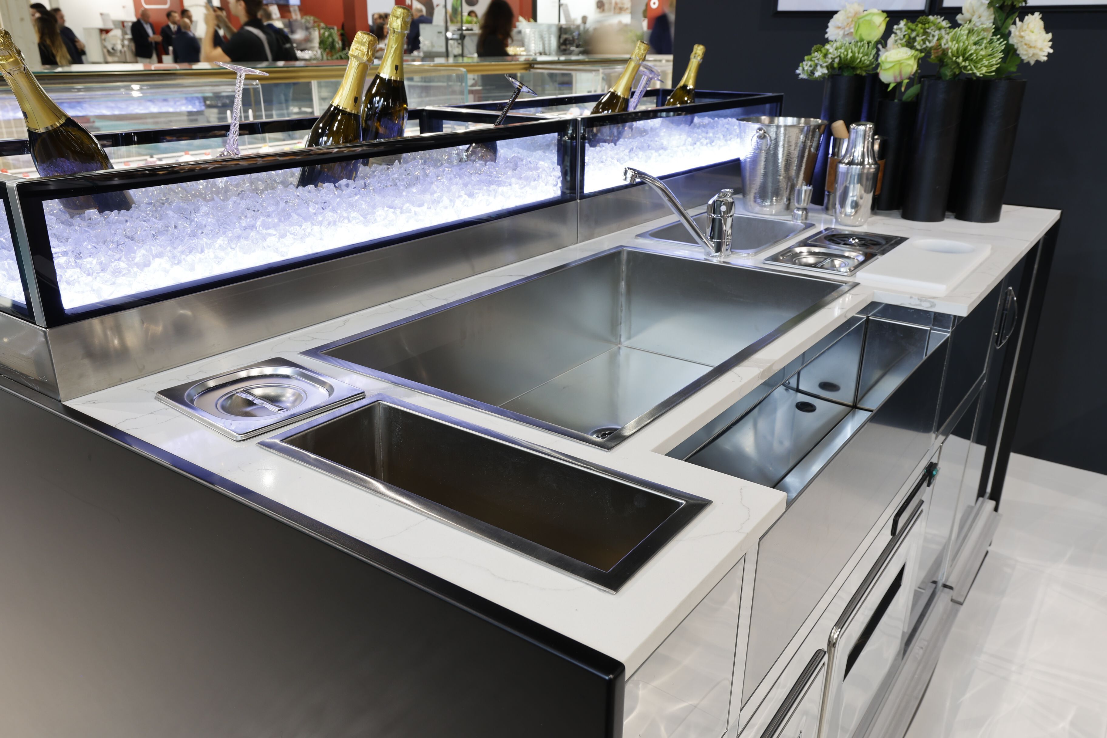 WORKSTATION COCKTAIL Stainless steel bar counter By Frigomeccanica