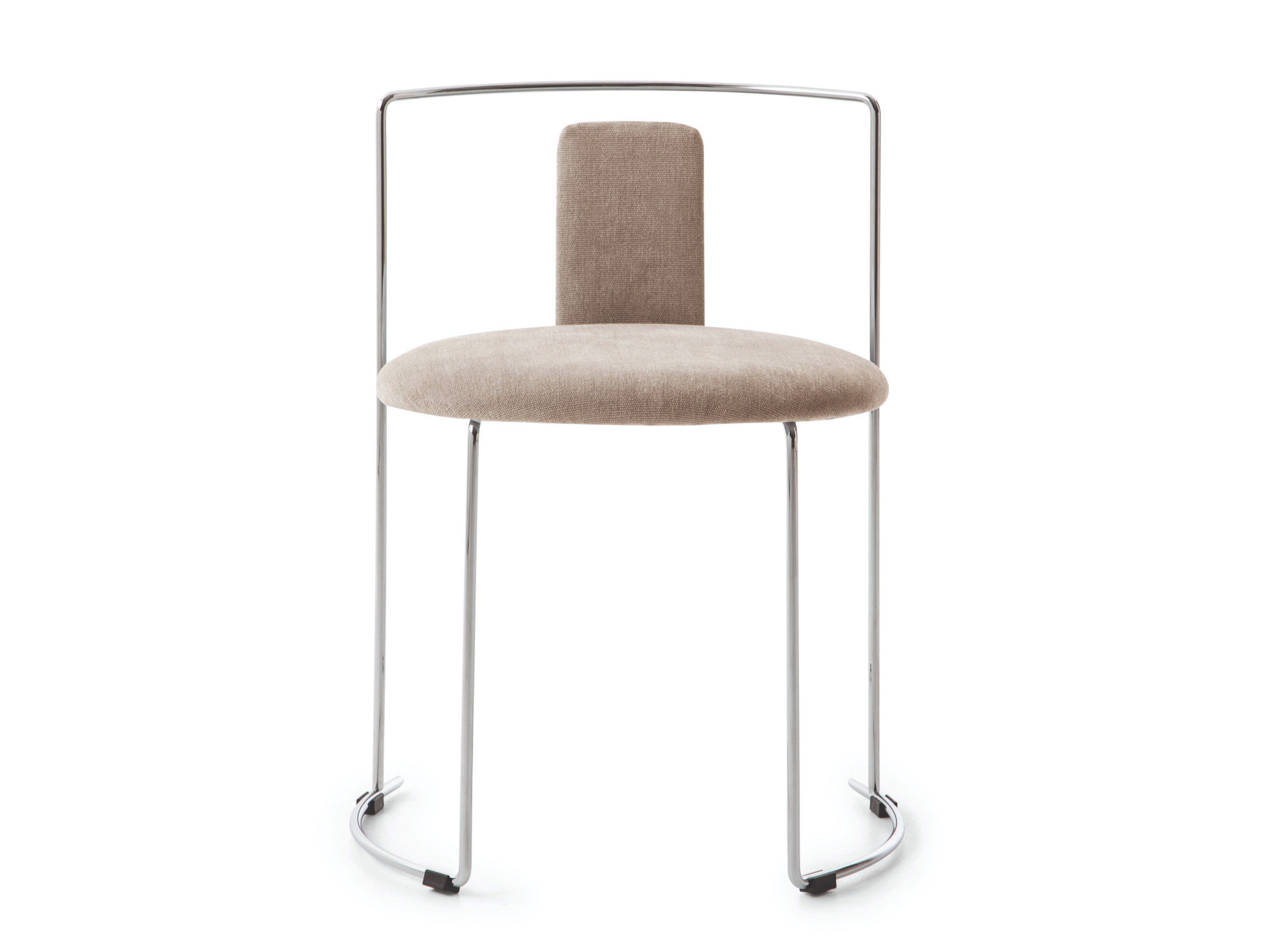 GAJA Chaise empilable en métal By Cassina | design Kazuhide Takahama