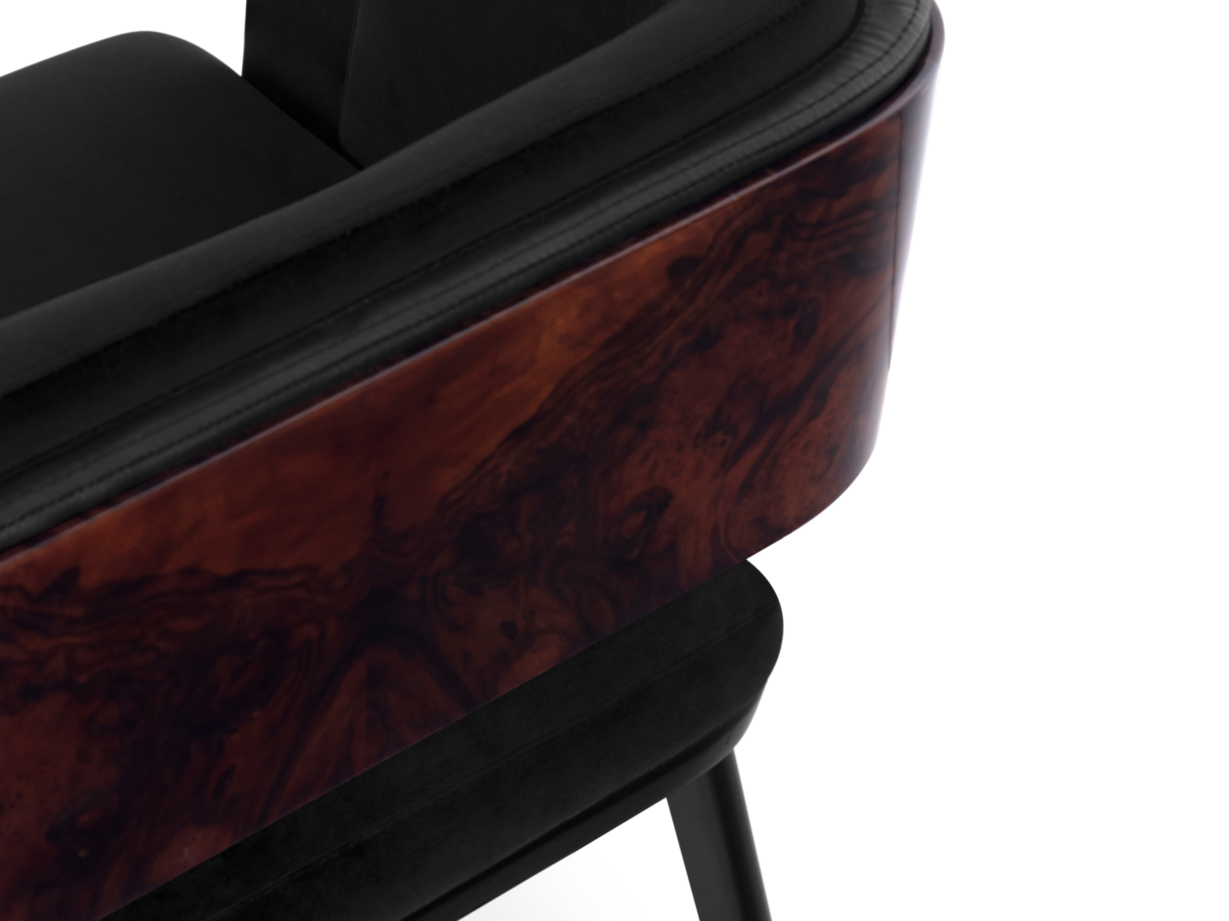 GALEA | Chair with armrests By LUXXU