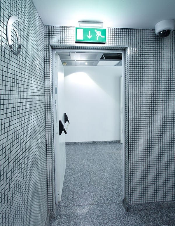 GALIA | Ceiling-mounted emergency light By DAISALUX