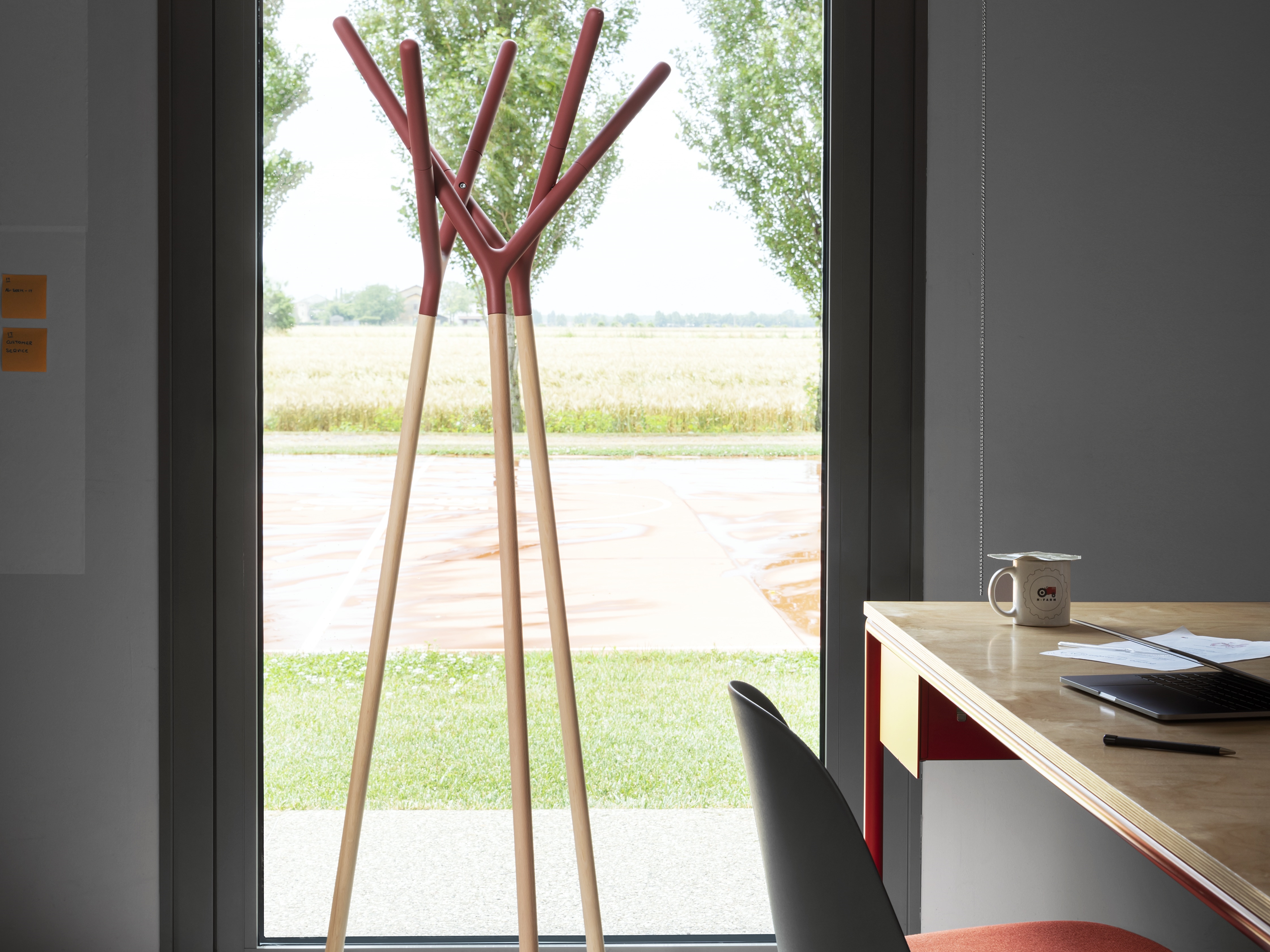 GAME OF TRUST Coat rack By Miniforms