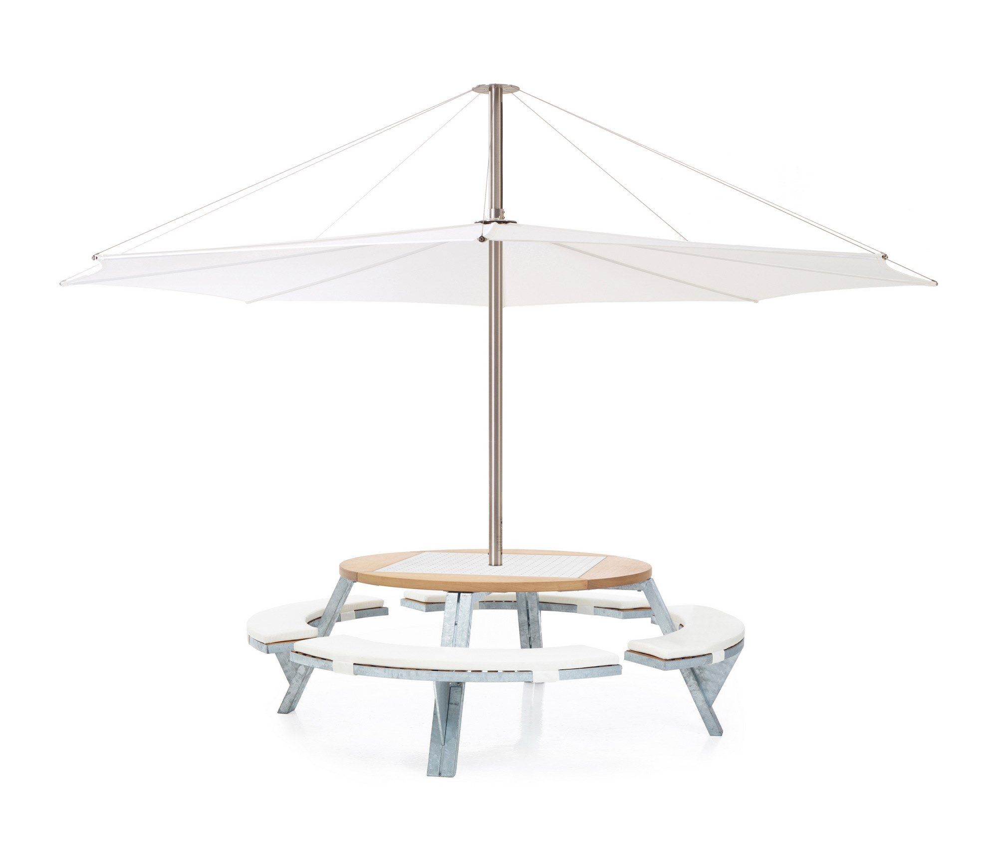 GARGANTUA Picnic table with integrated benches By Extremis | design ...