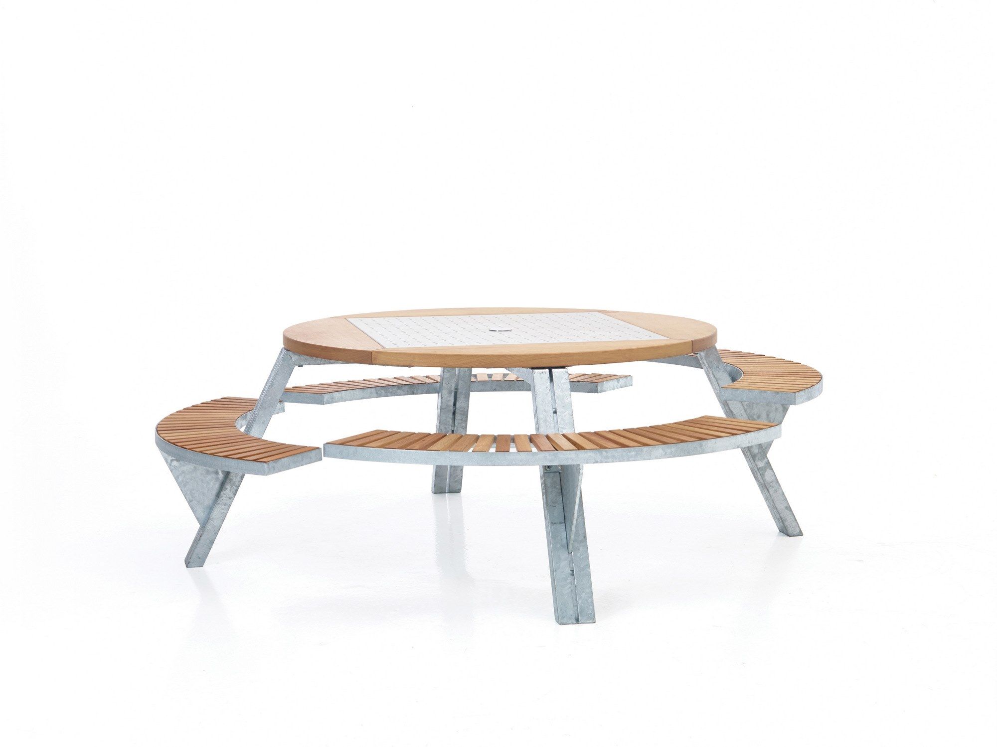 GARGANTUA Picnic table with integrated benches By Extremis | design ...