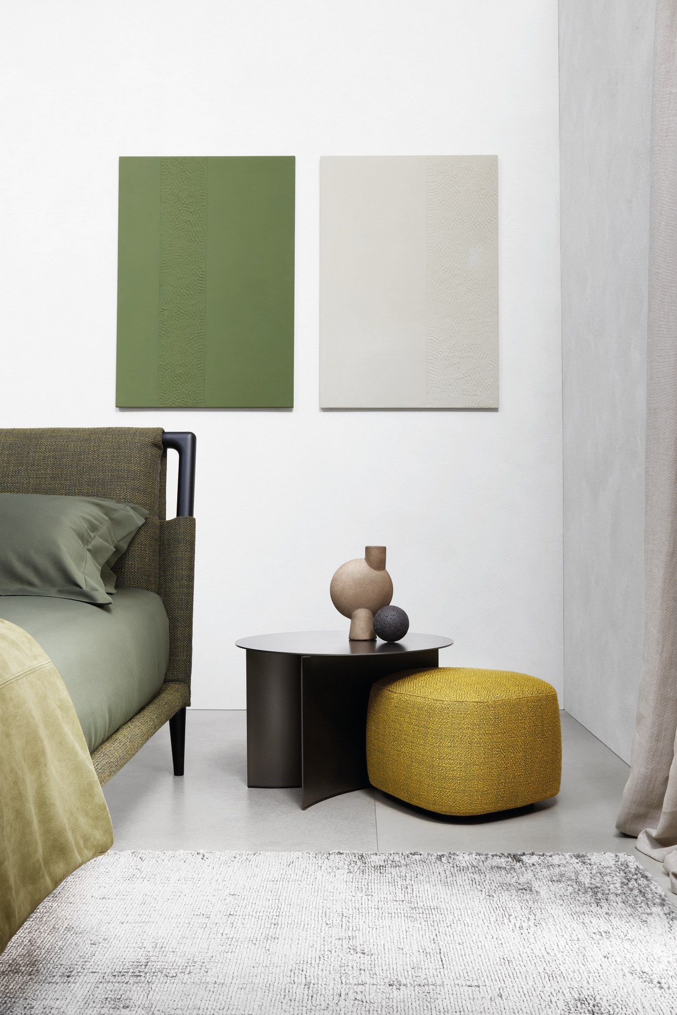 GAUDÍ Double bed with upholstered headboard By Flou