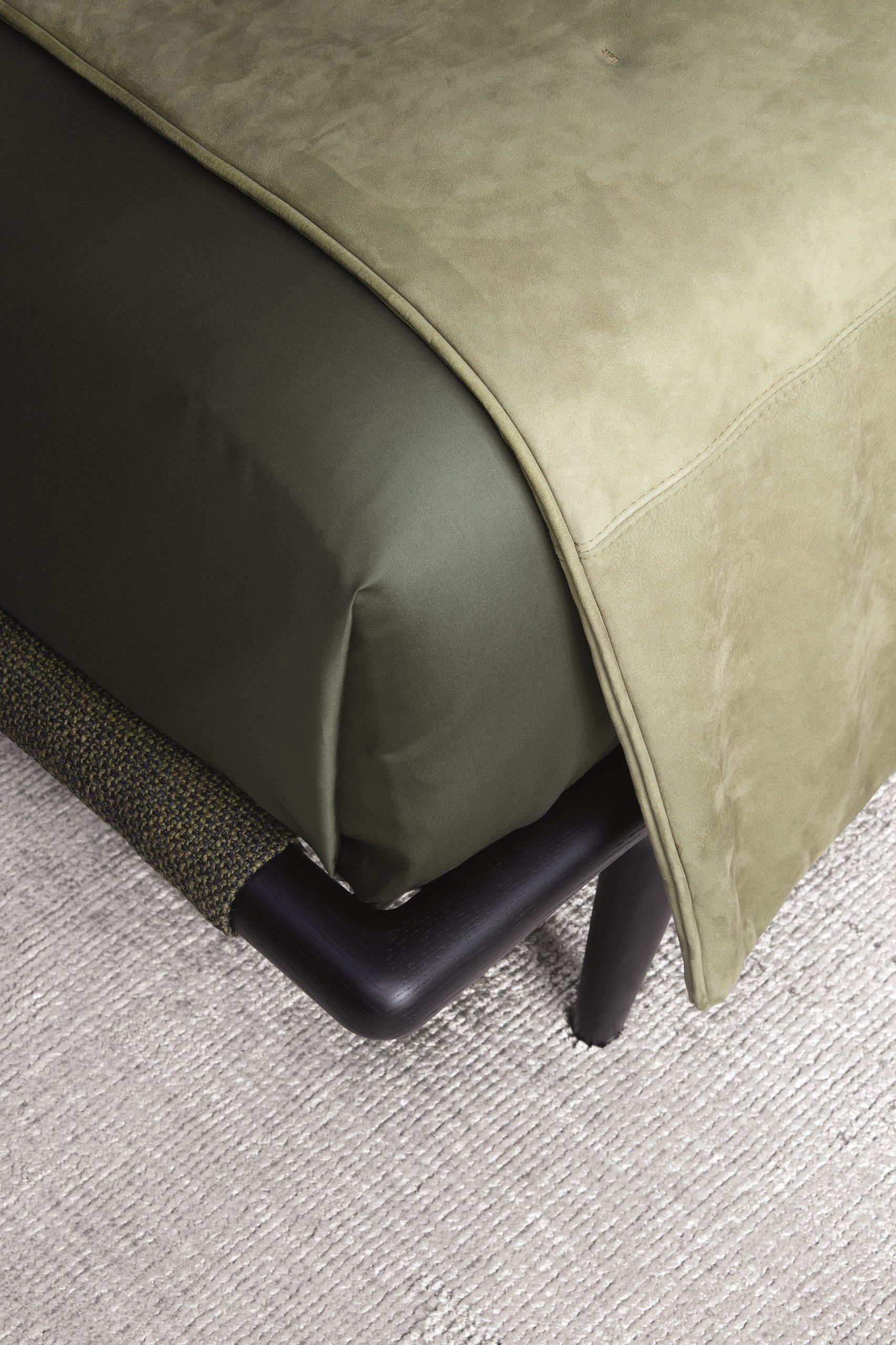 GAUDÍ Double bed with upholstered headboard By Flou