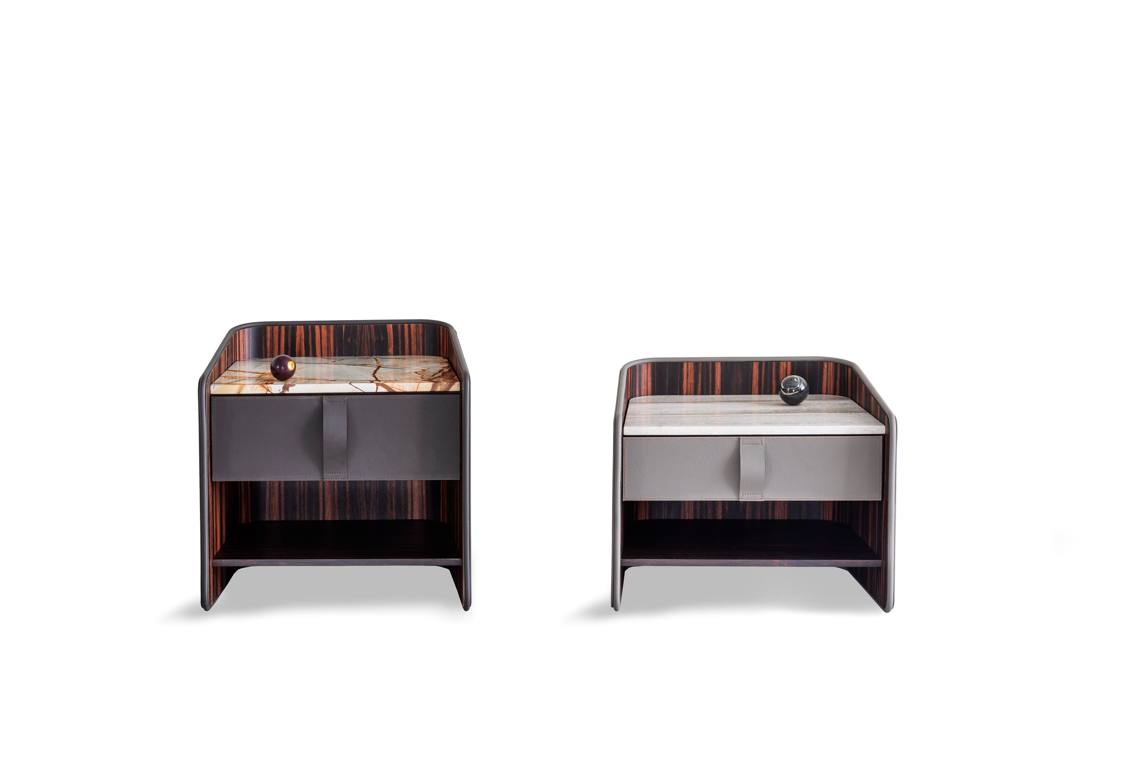 GENTLEMAN Rectangular leather bedside table By Flou