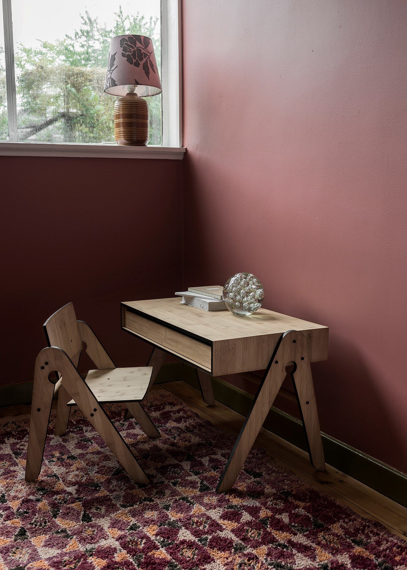 GEO’S TABLE Kids writing desk By We Do Wood