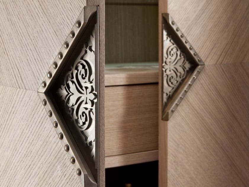 GEORGE | Bar cabinet By L'Origine