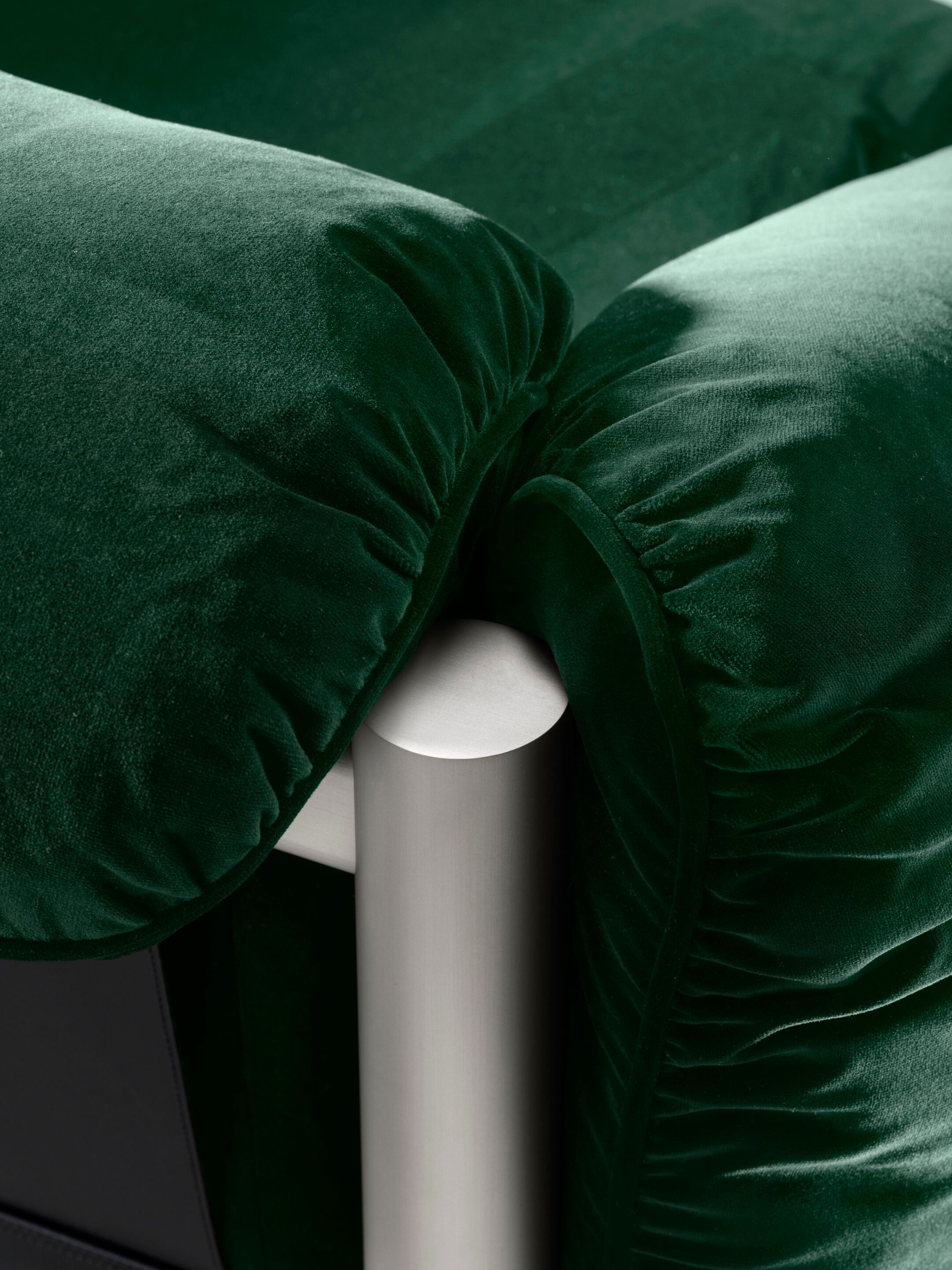 FLO 2 seater velvet sofa By GHIDINI1961 | design Lorenza Bozzoli