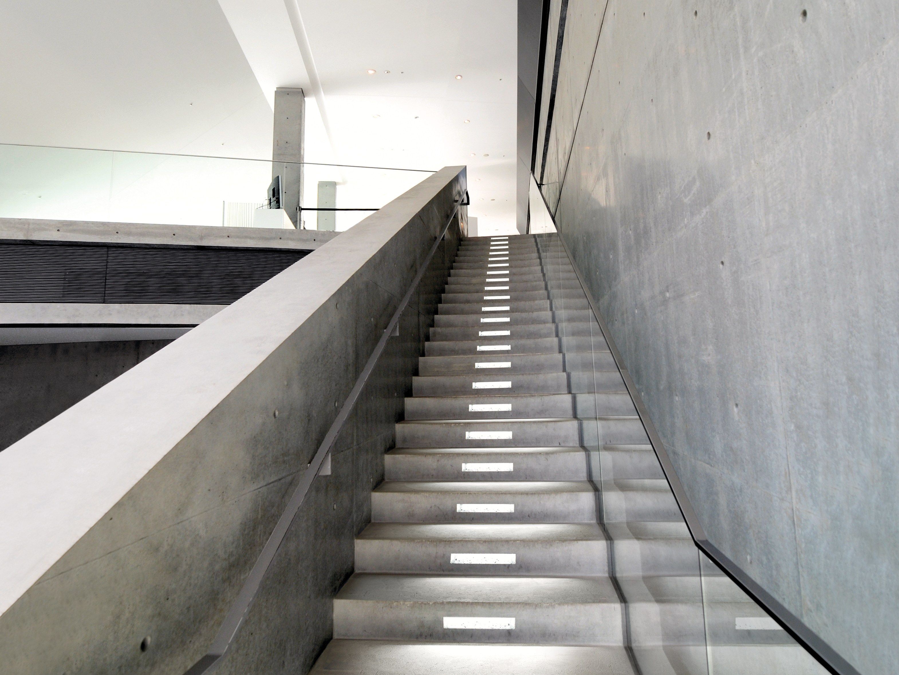 GHOST | Steplight By SIMES