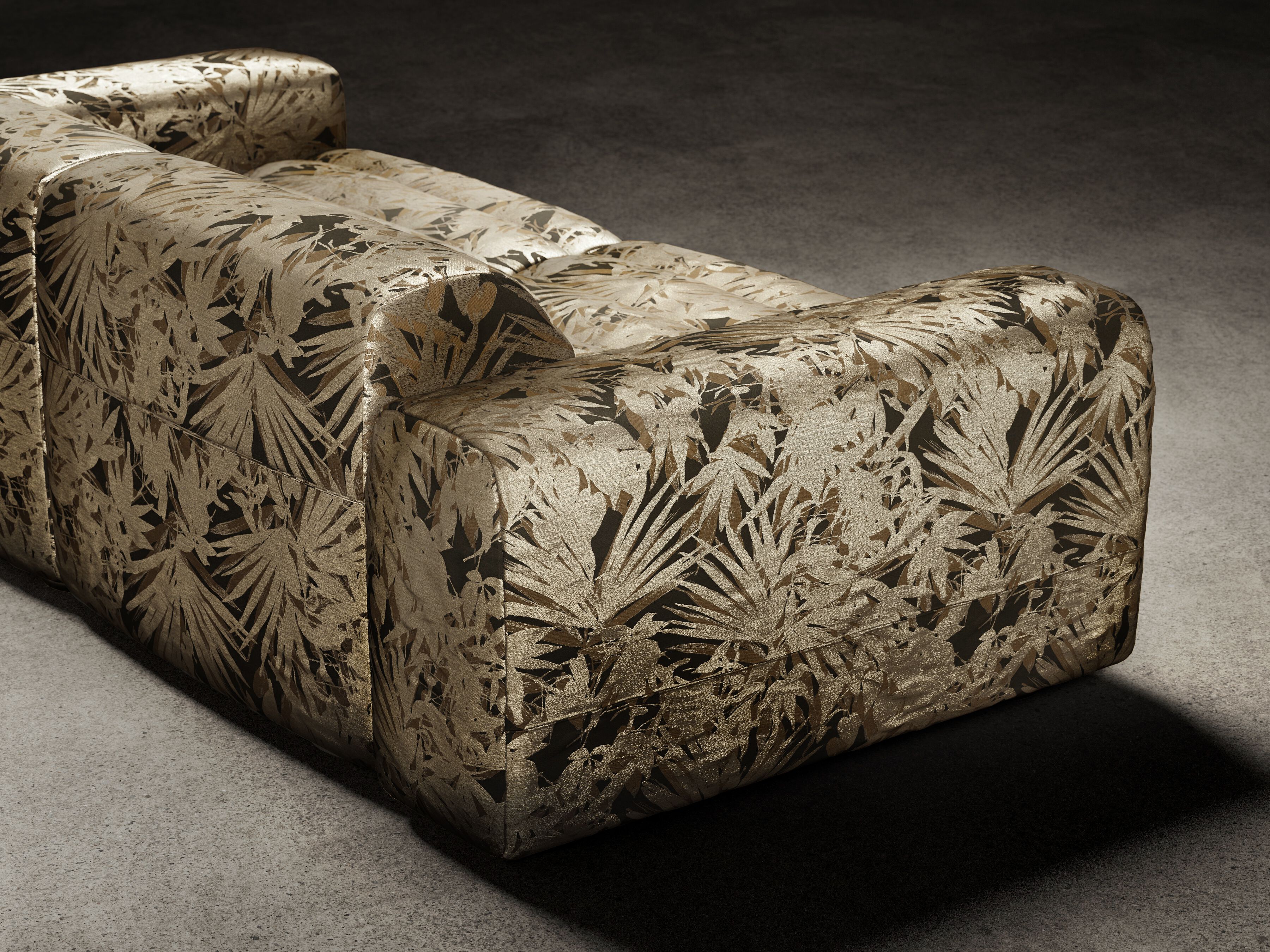 VICIOUS 2 seater fabric sofa By GIOPAGANI | design Gio Pagani