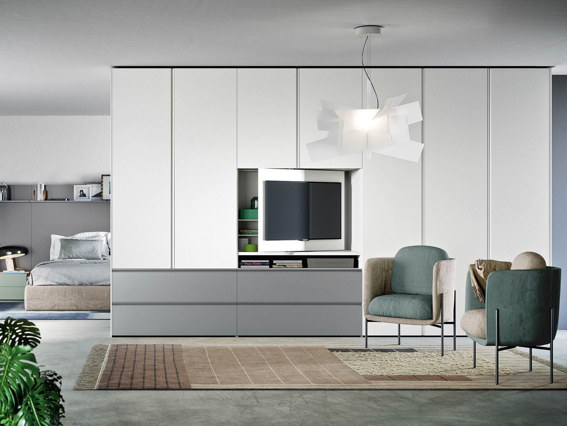 GOLA | Wardrobe with built-in TV By Novamobili