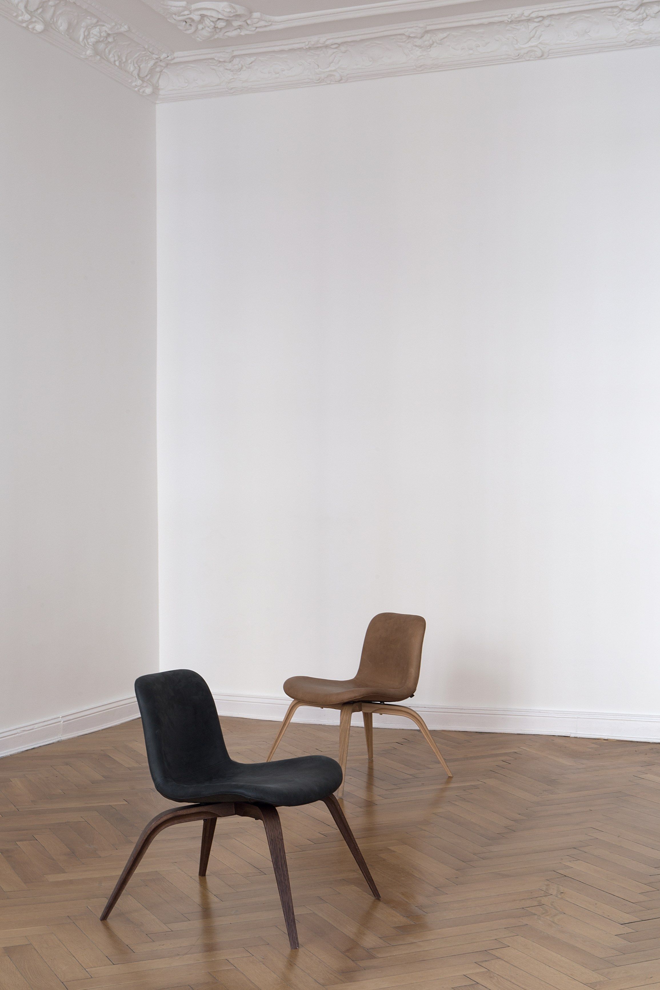 GOOSE LOUNGE | Velvet easy chair By NORR11 design Tommy Hyldahl ...