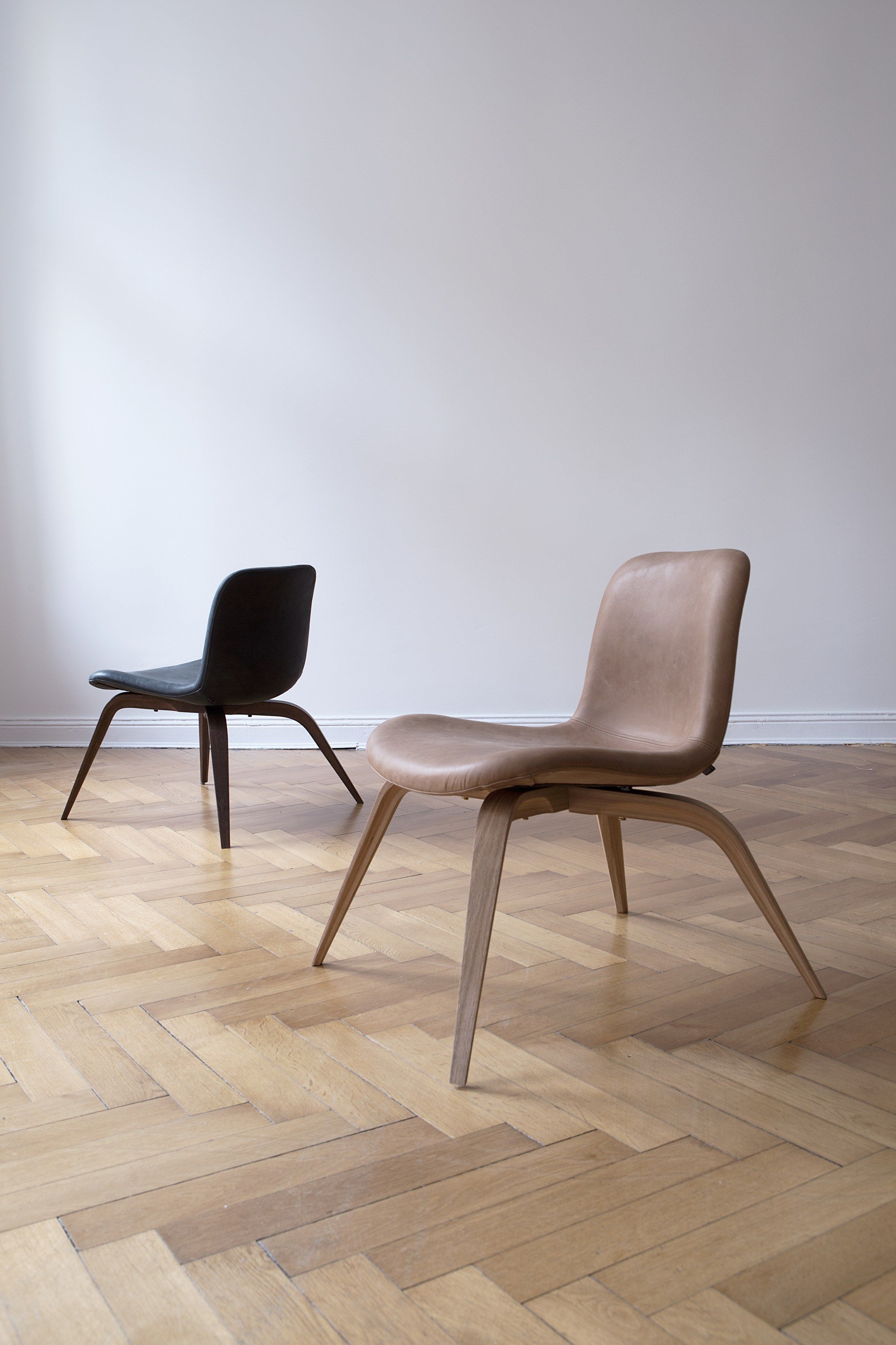 GOOSE LOUNGE | Velvet easy chair By NORR11 design Tommy Hyldahl ...