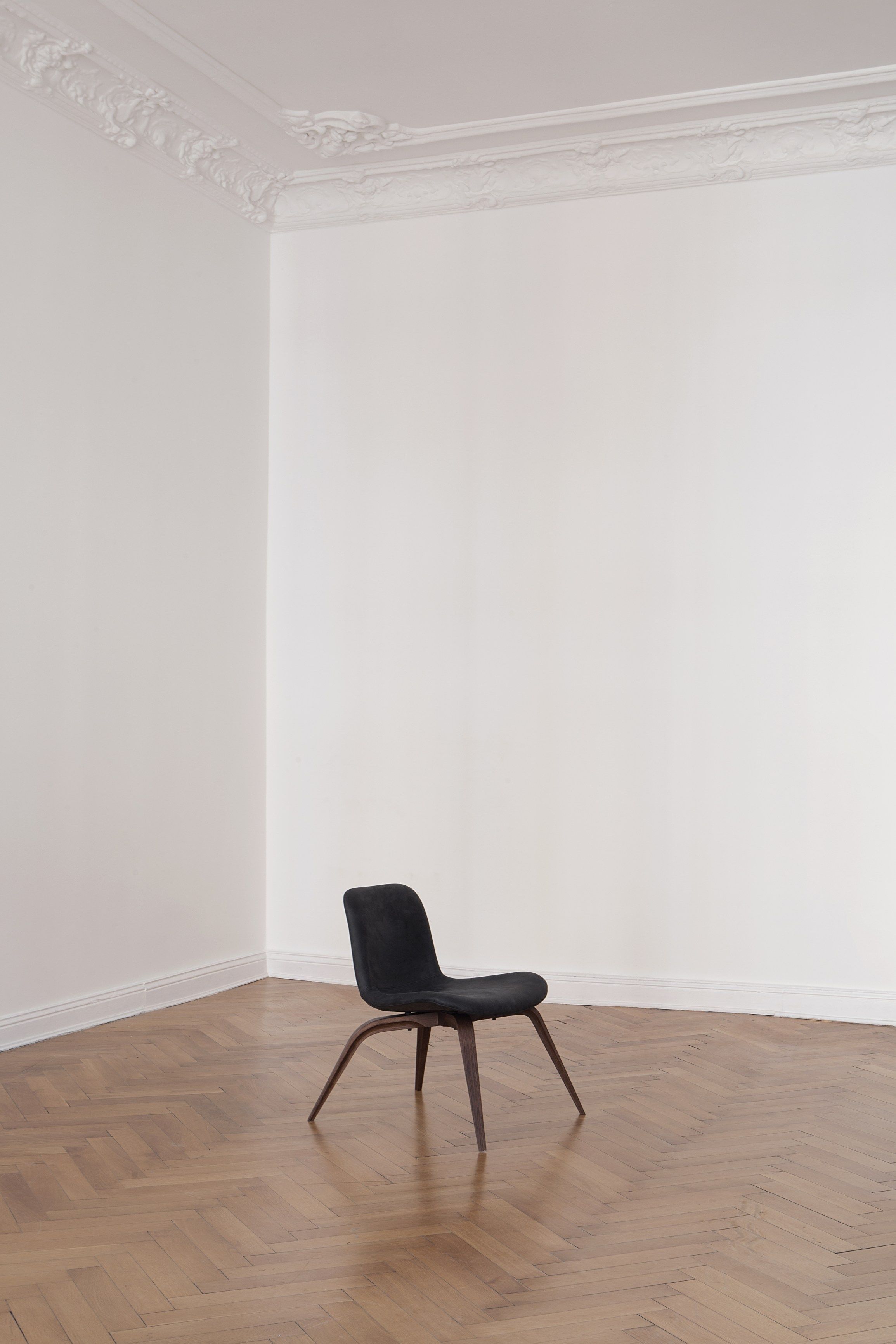 GOOSE LOUNGE | Velvet easy chair By NORR11 design Tommy Hyldahl ...