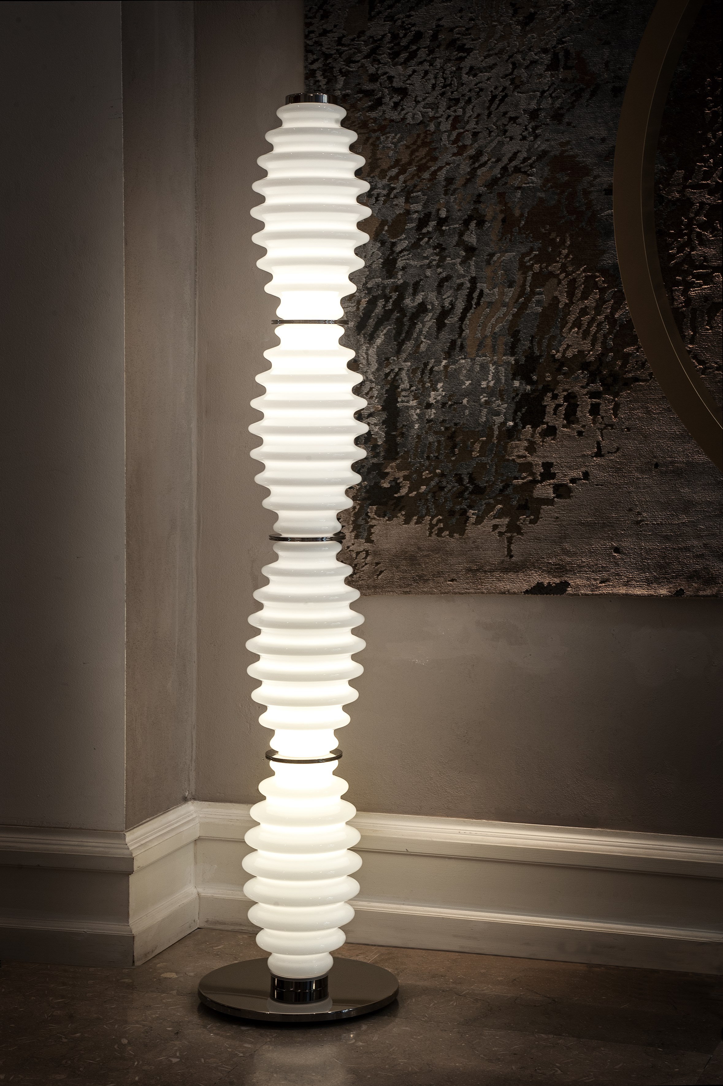 GRAND COLLIER 落地灯 By Italamp | design Marc Sadler