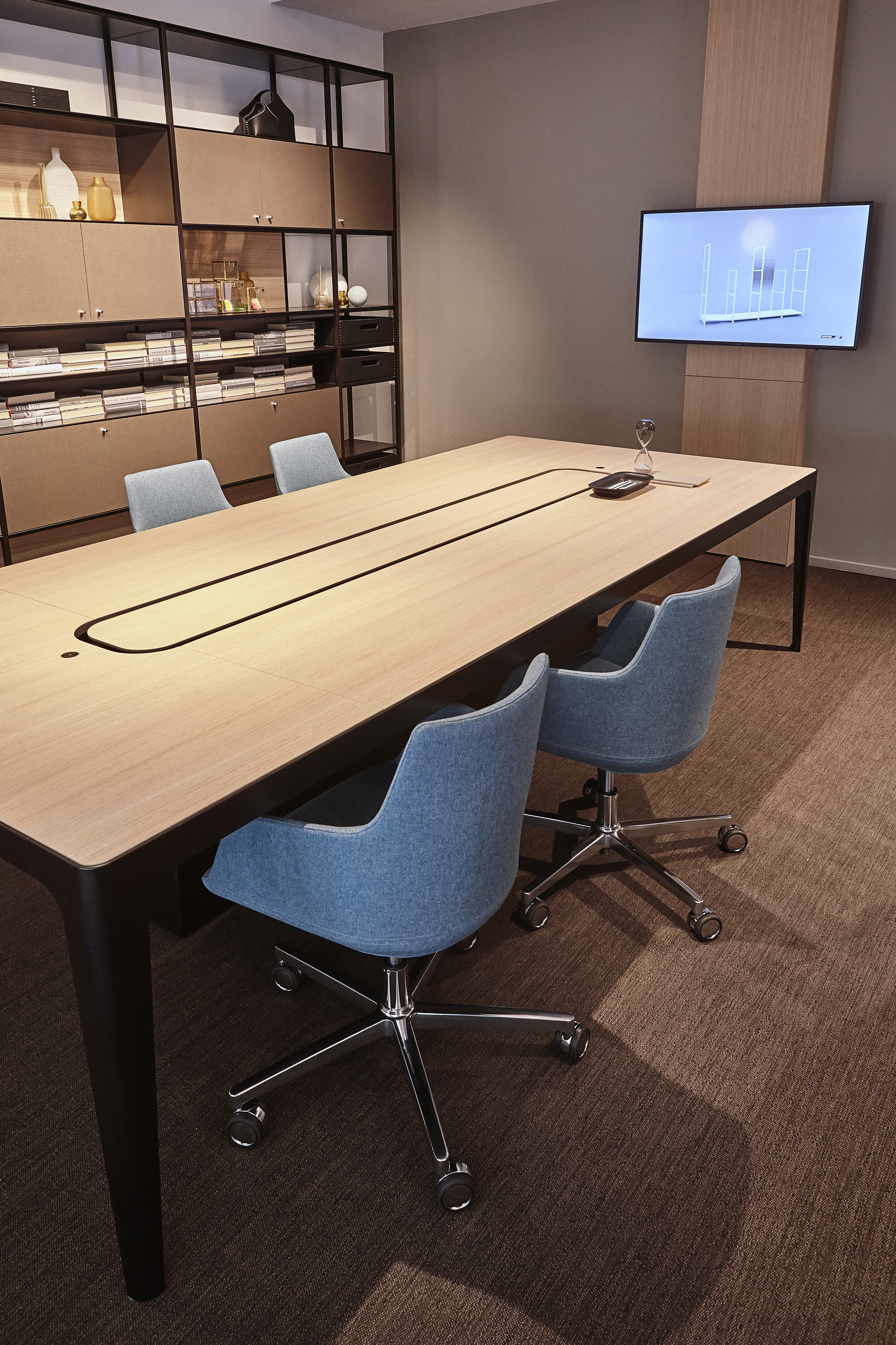 GRAND MORE SHARING | Meeting table Meeting table with cable management ...