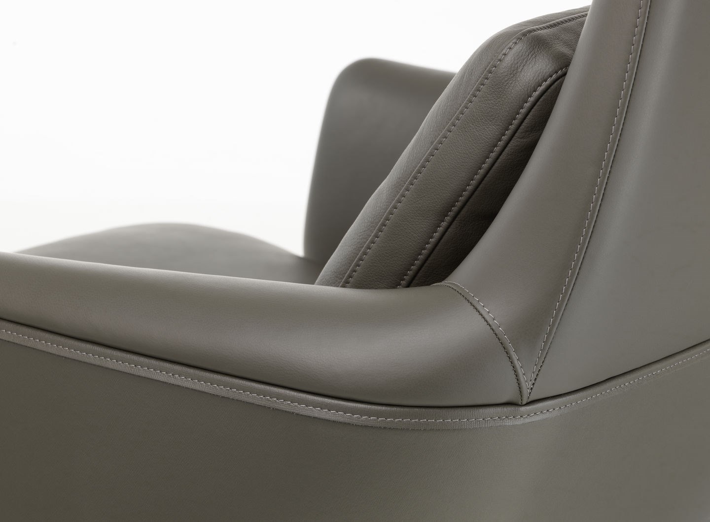 GRAND RELAX | Leather armchair By Vitra design Antonio Citterio