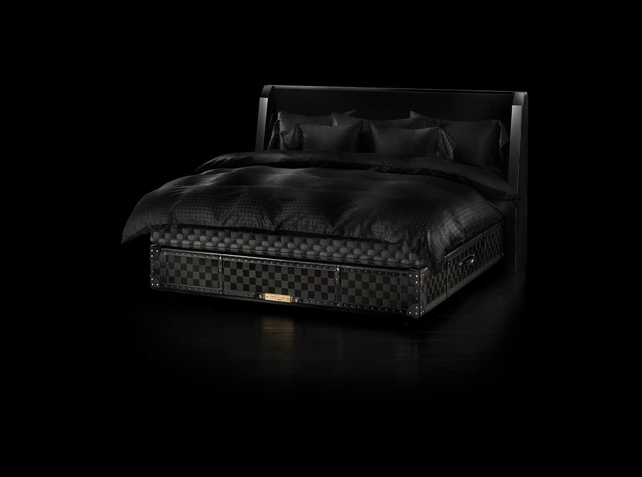 GRAND VIVIDUS Double bed By Hästens