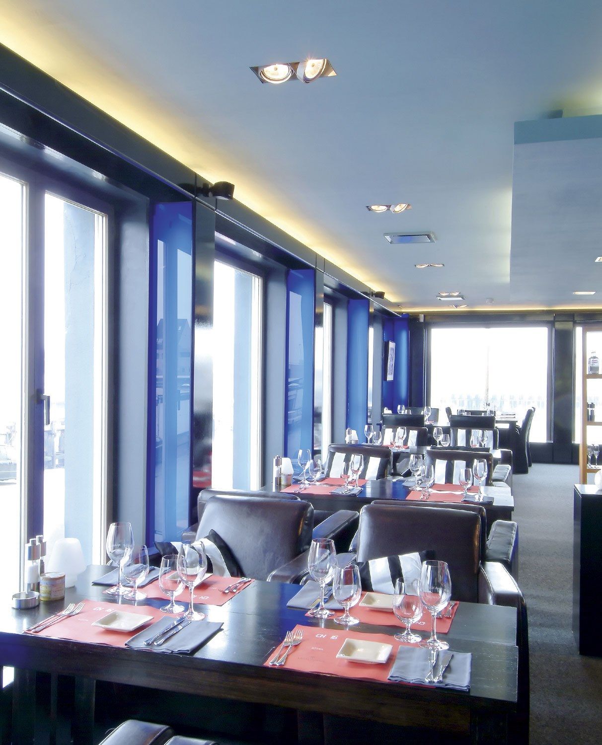 GRID IN TRIMLESS | Square spotlight Recessed adjustable square ...