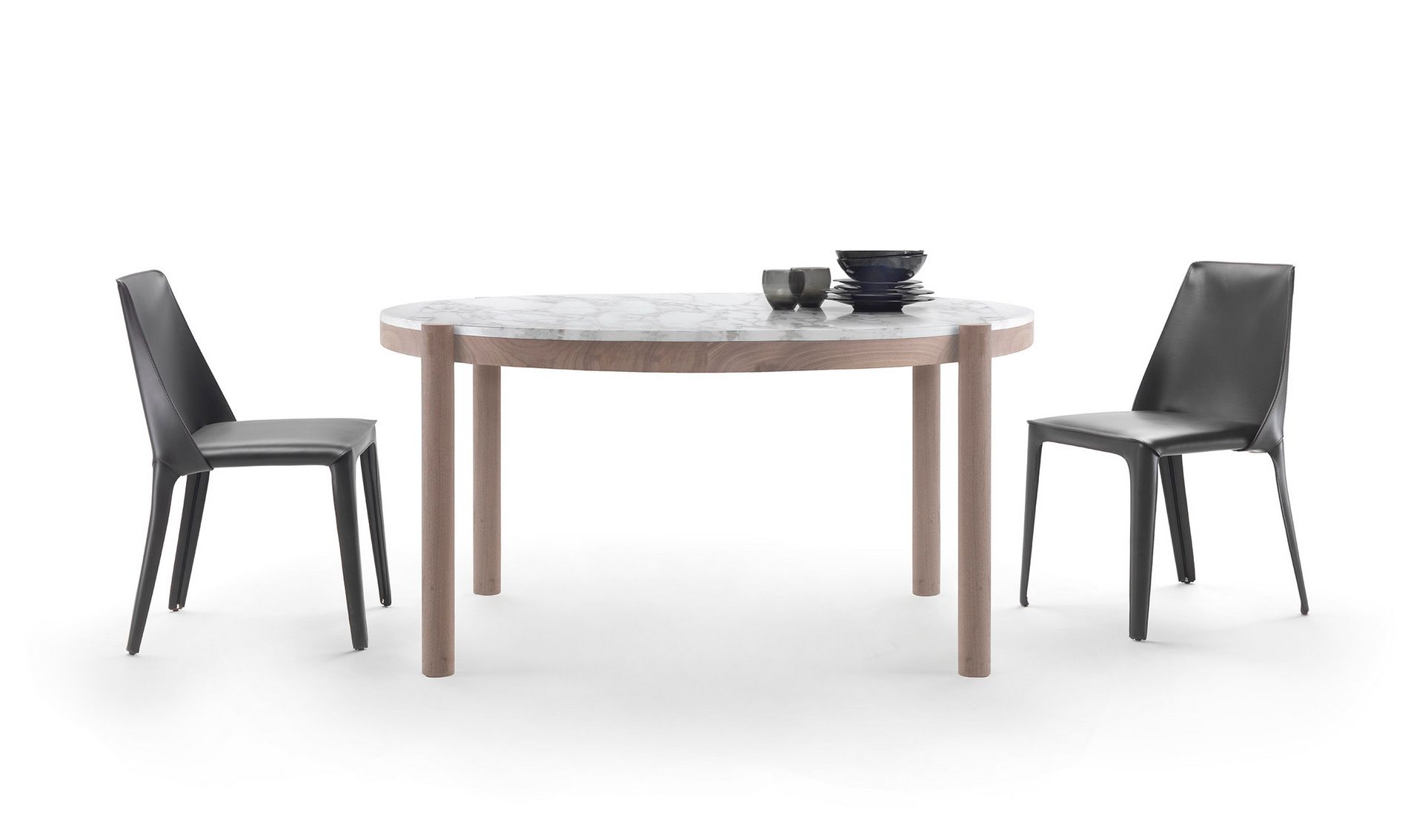 GUSTAV | Round table By Flexform design Carlo Colombo