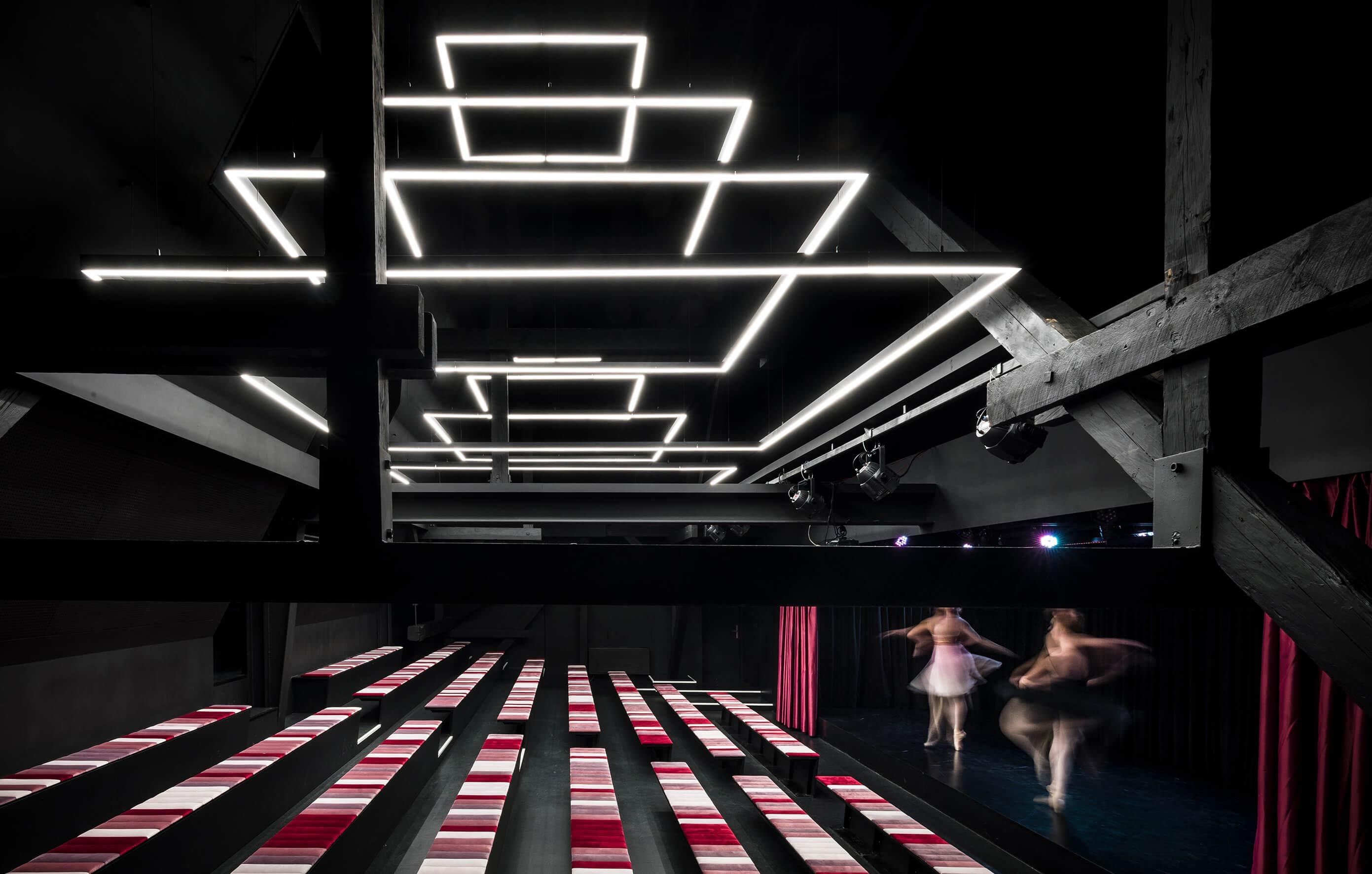 GYON C/S Linear lighting profile By Intra lighting | design Gigodesign