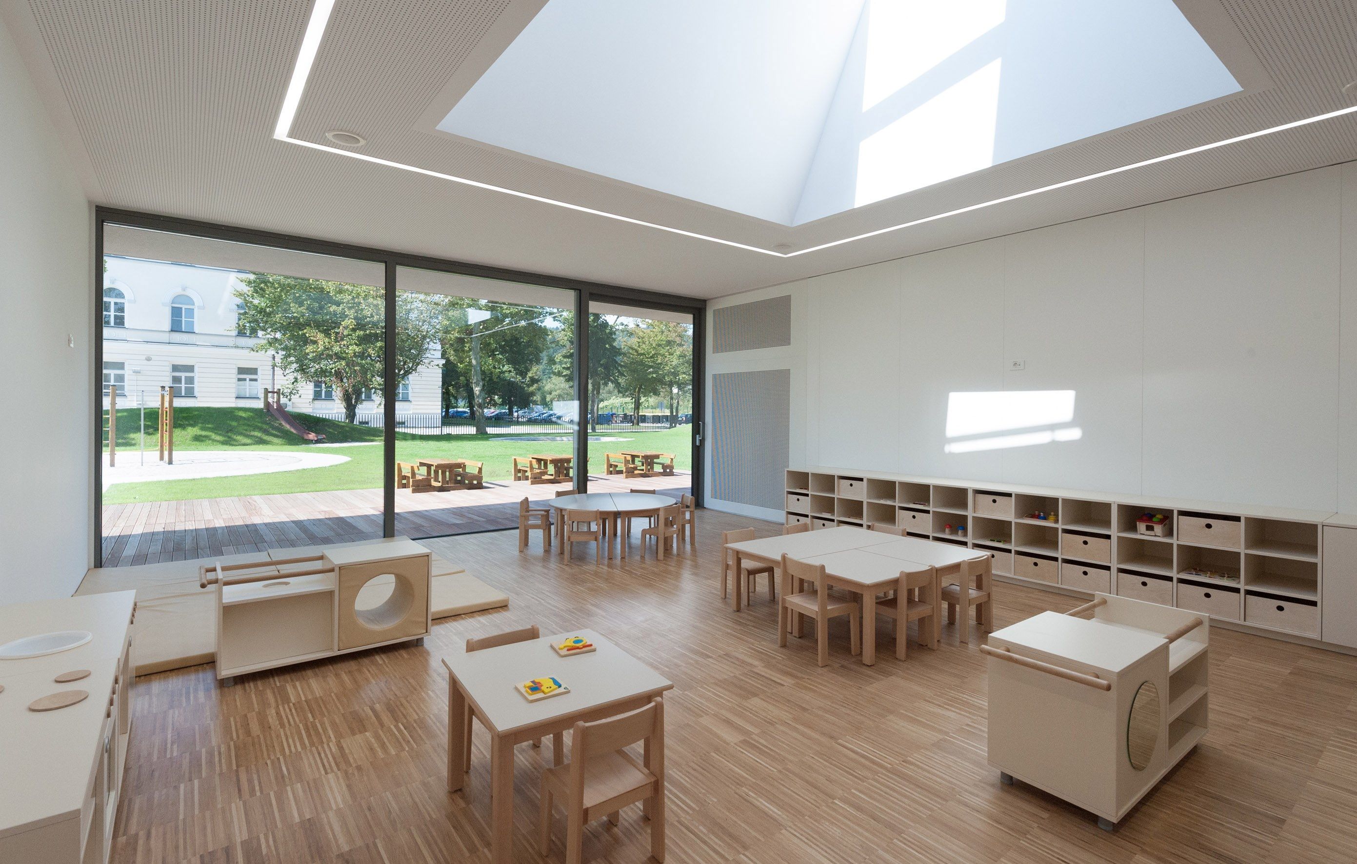 GYON RV Linear lighting profile By Intra lighting | design Gigo design