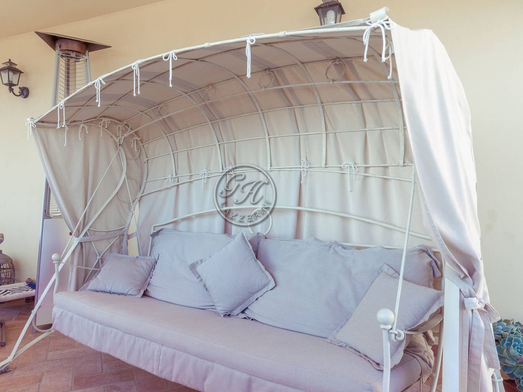 Garden swing seat 3 By GH LAZZERINI