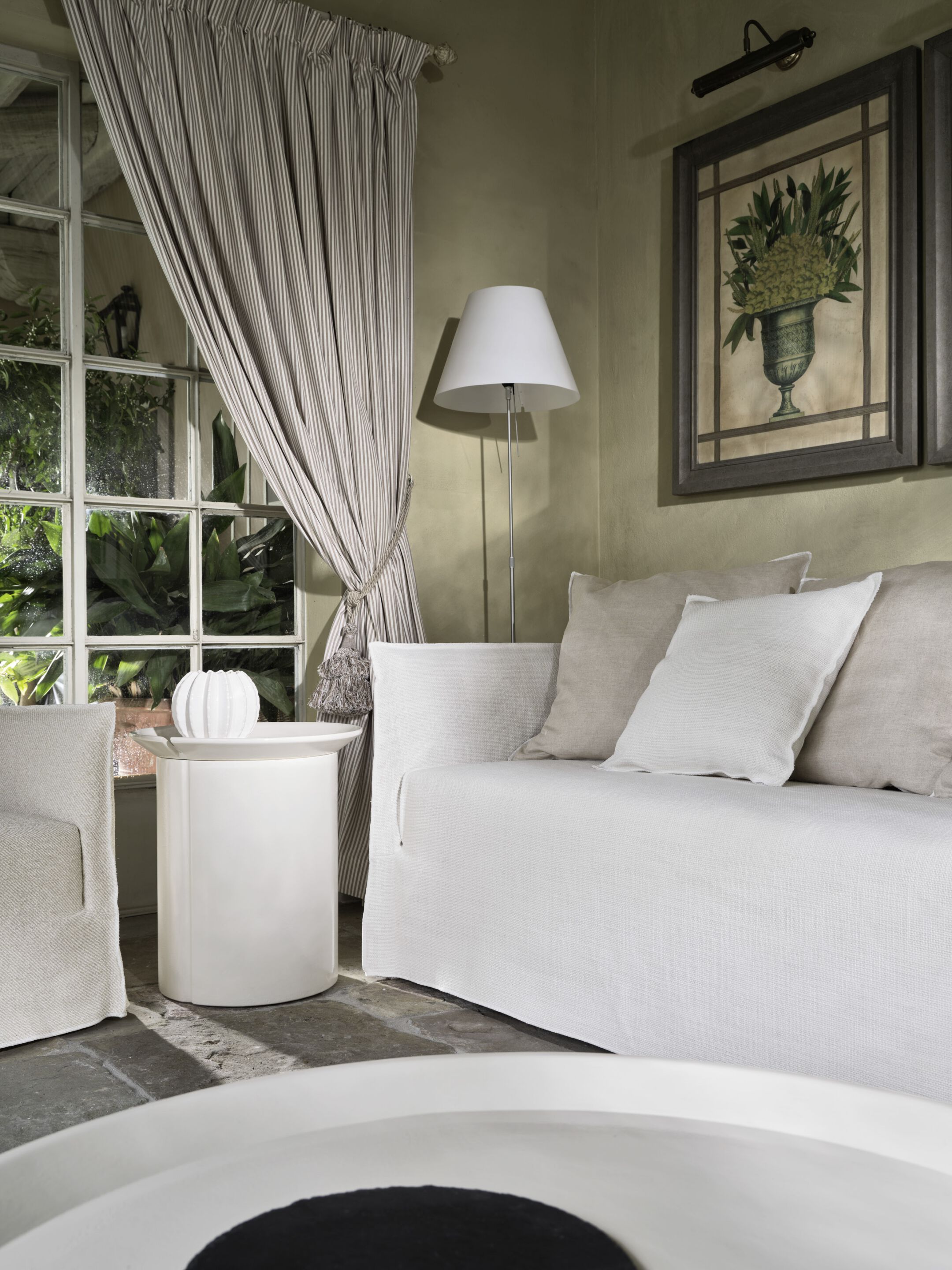 GHOST 12 Sofa By Gervasoni | design Paola Navone