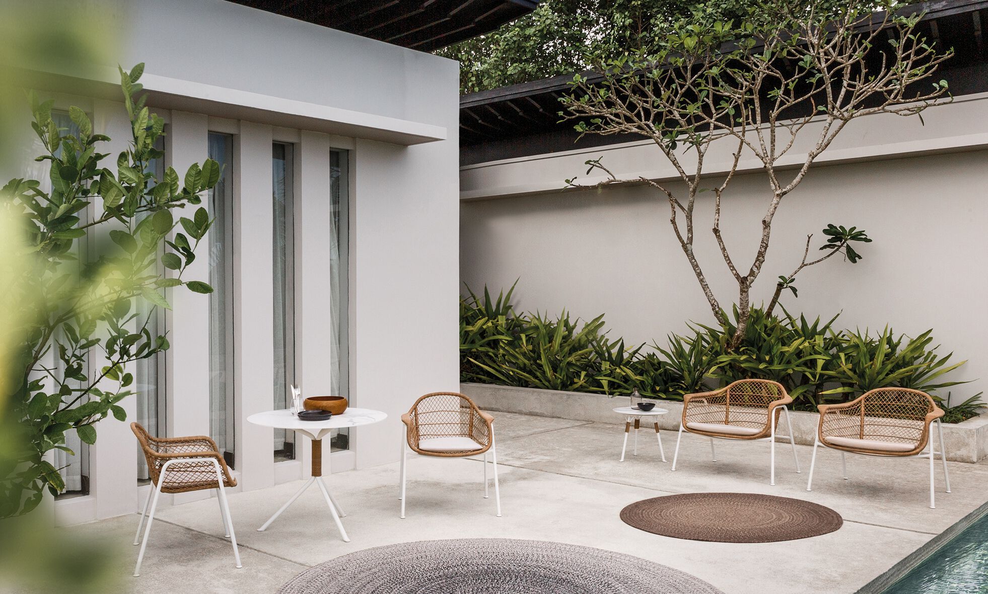 FRESCO Table By Gloster