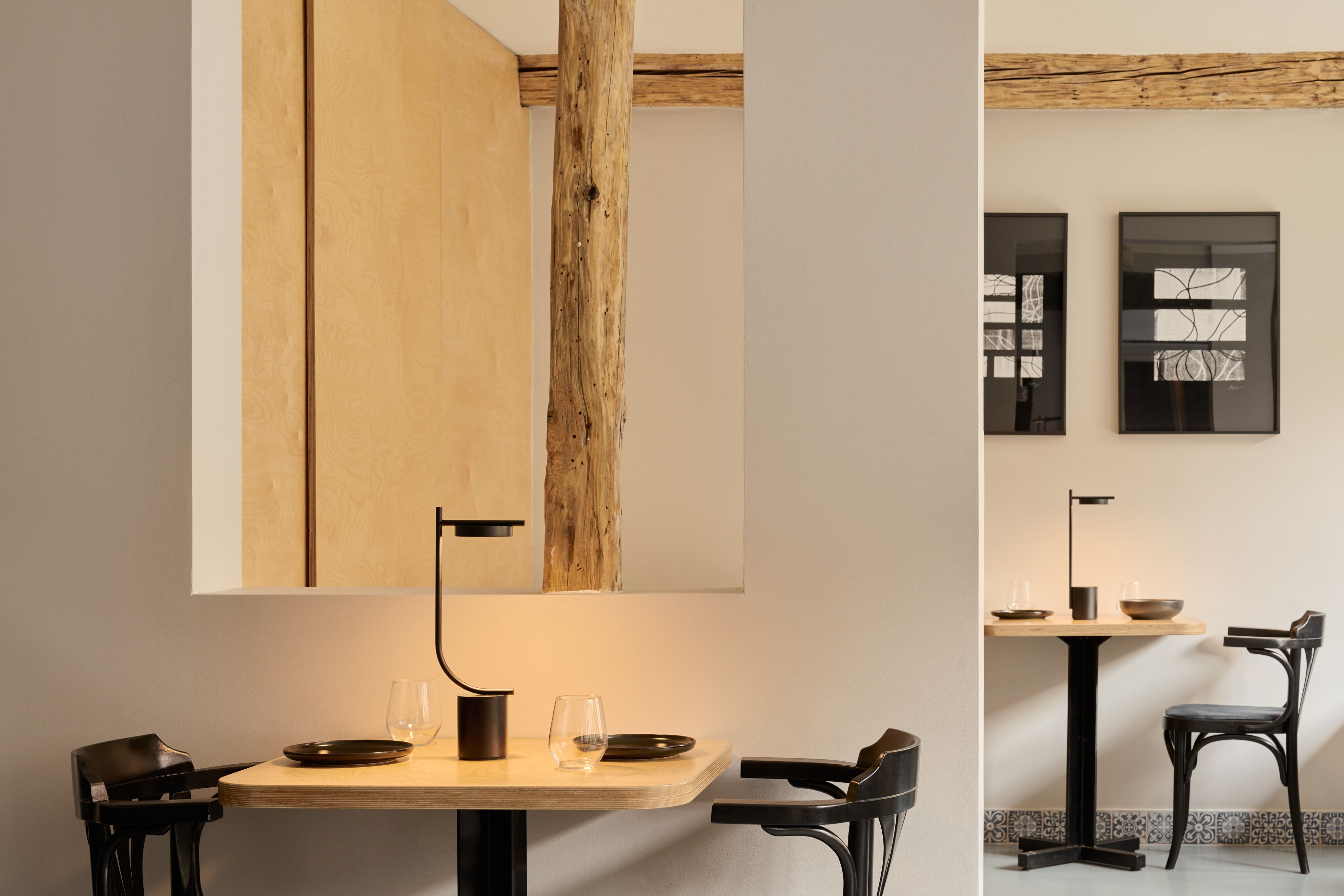 IGRAM IG-PT Table lamp By Grupa