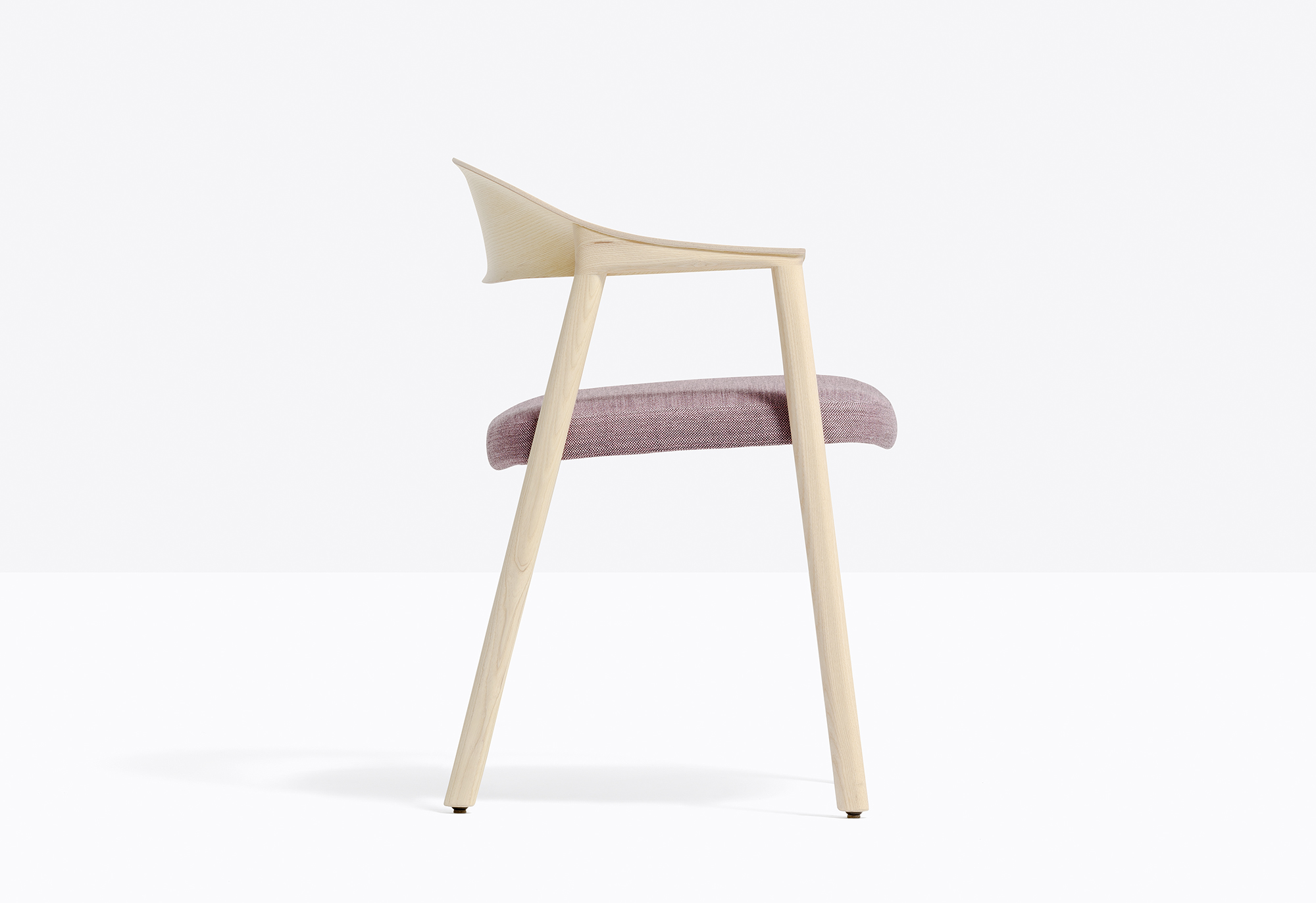 HÉRA 2865 Chair By Pedrali | design Patrick Jouin