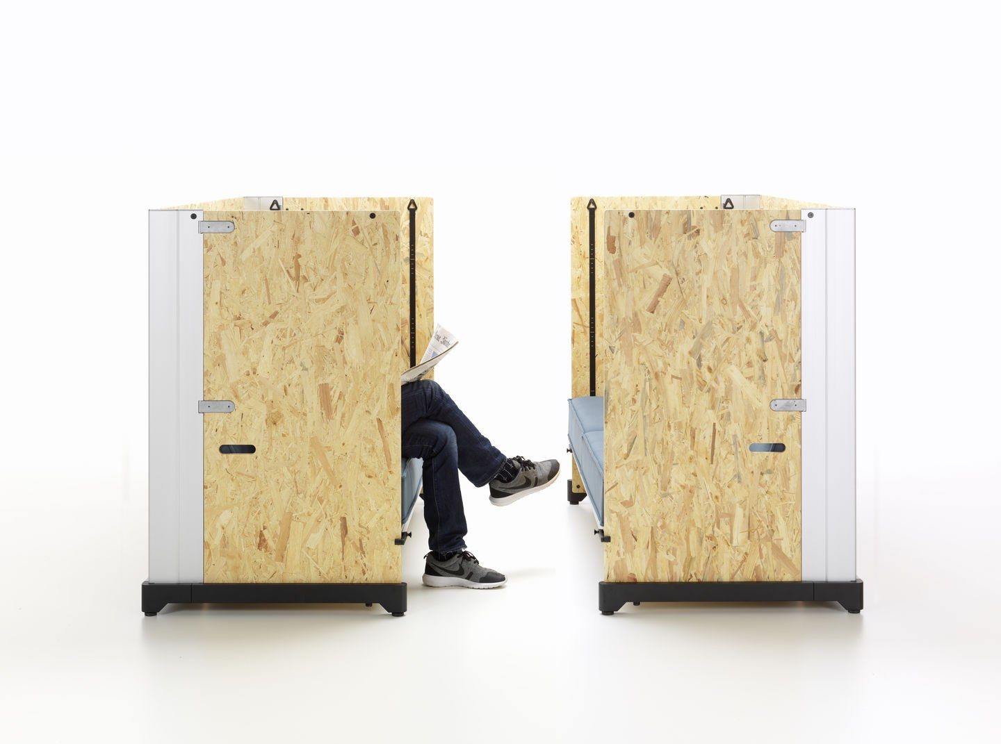 HACK Height-adjustable folding OSB office desk By Vitra | design ...