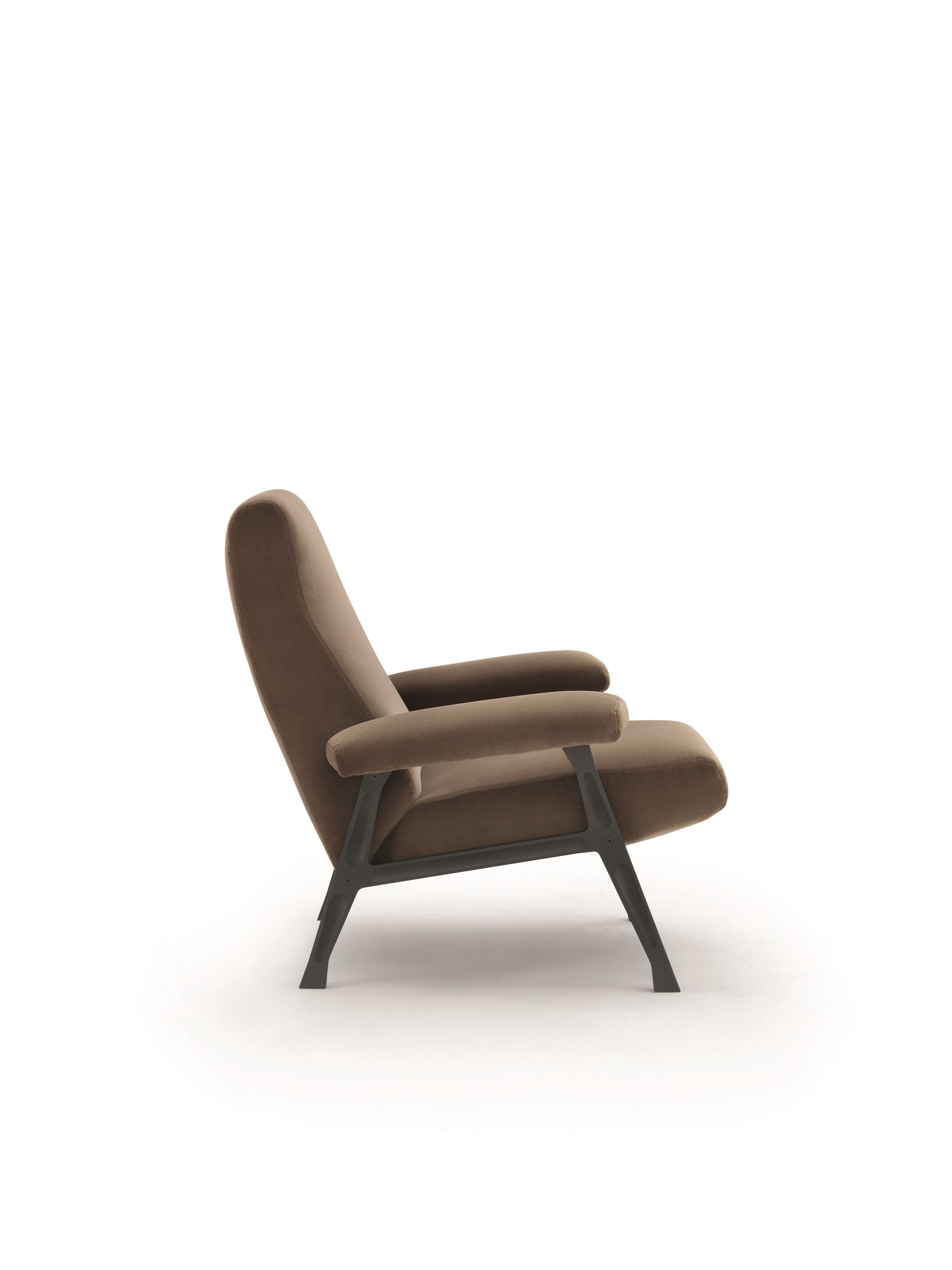 HALL Upholstered fabric armchair with armrests By arflex | design ...