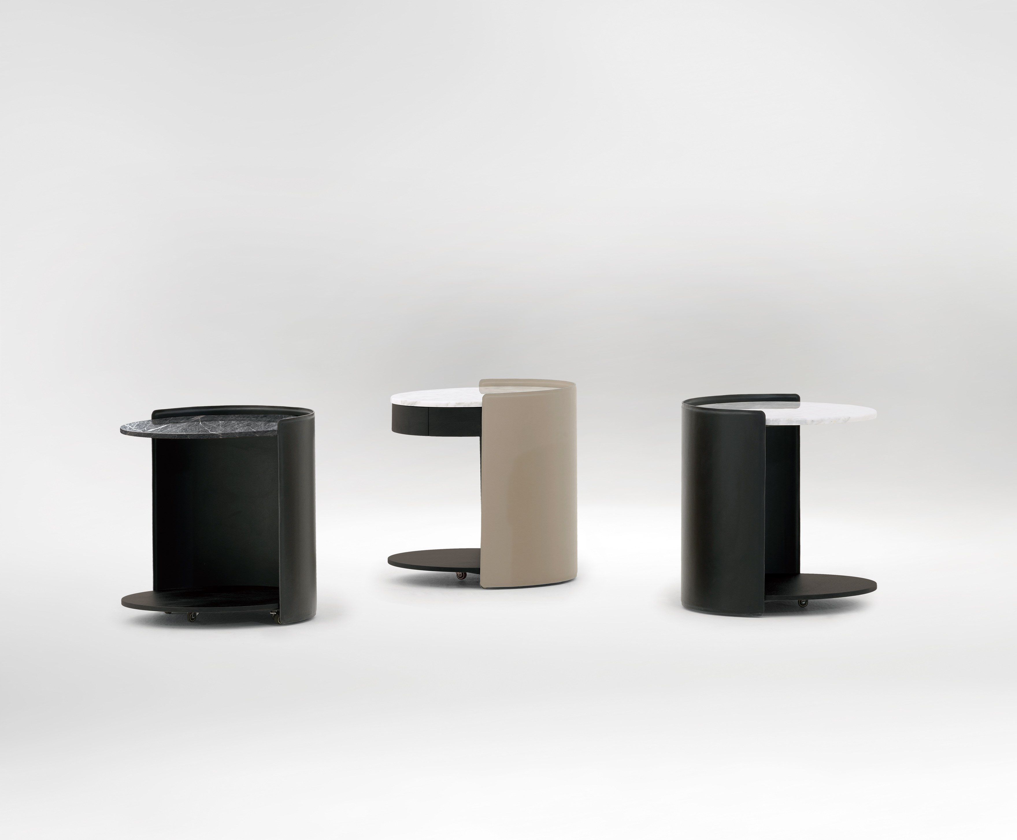 HARMON Round marble coffee table with castors By CAMERICH