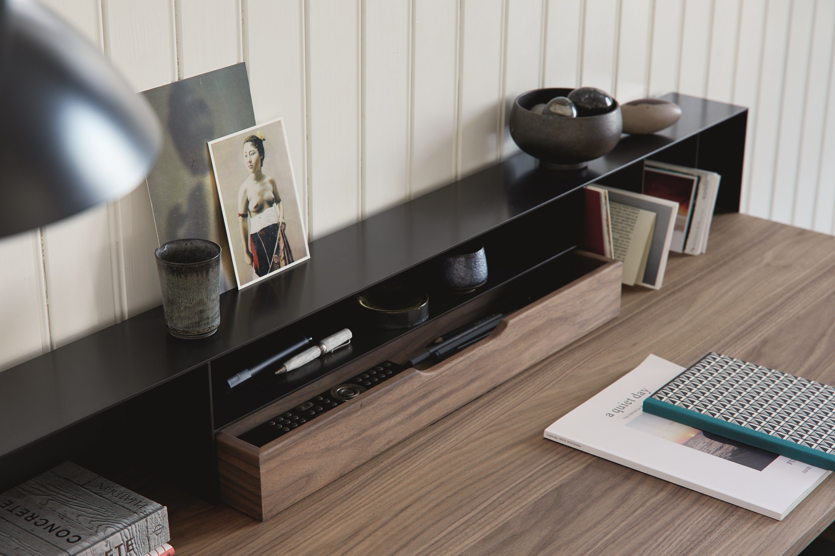 HARRI Secretary desk with drawers By MORE | design Peter Fehrentz