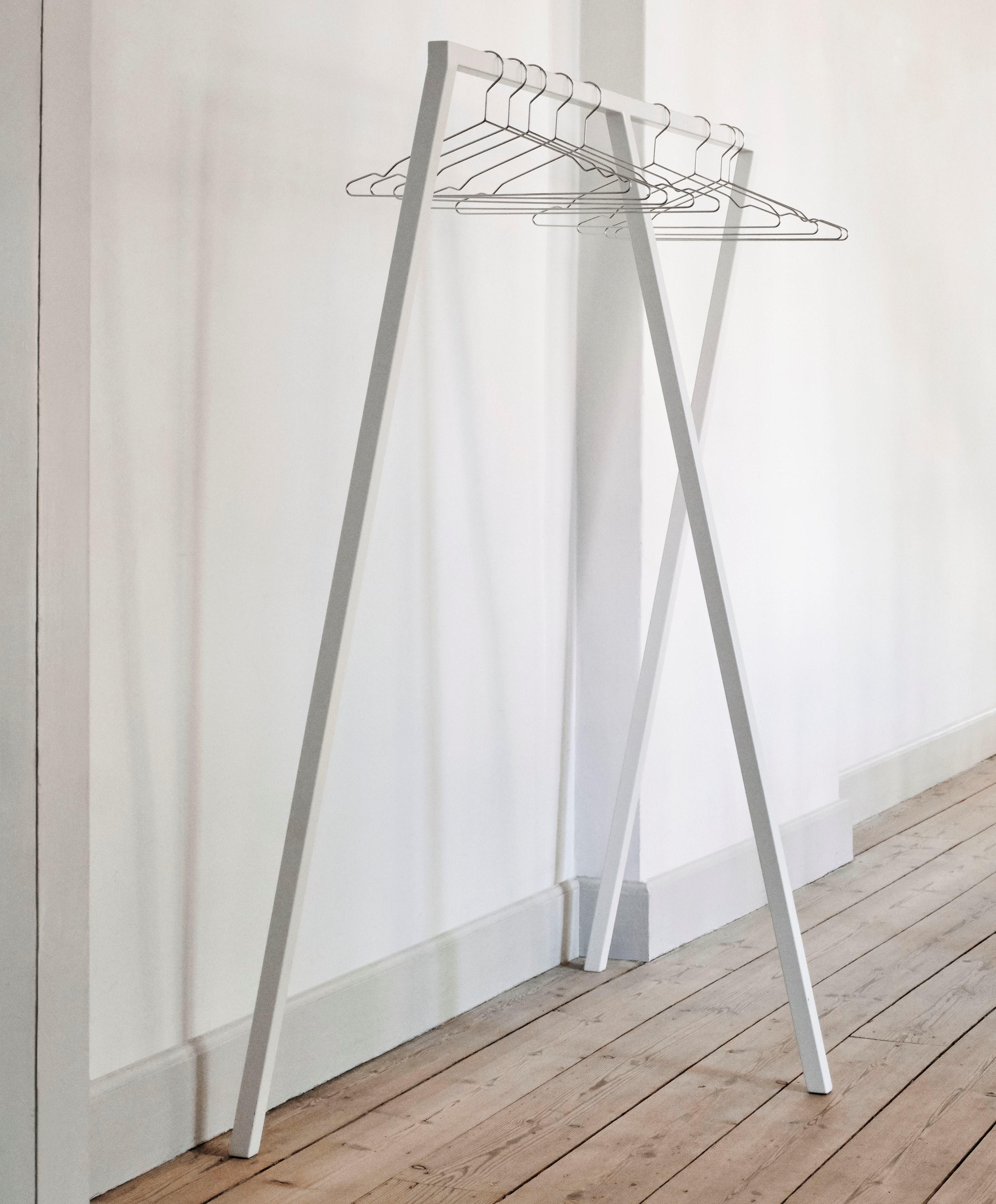 HAY - LOOP STAND WARDROBE WHITE Coat rack By In Stock