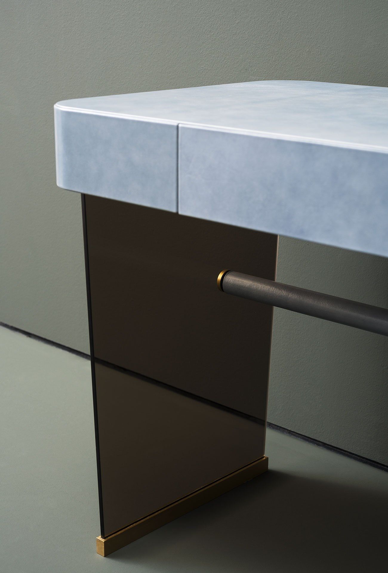 HAZEL | Writing desk Hazel Collection By BAXTER design Roberto Lazzeroni