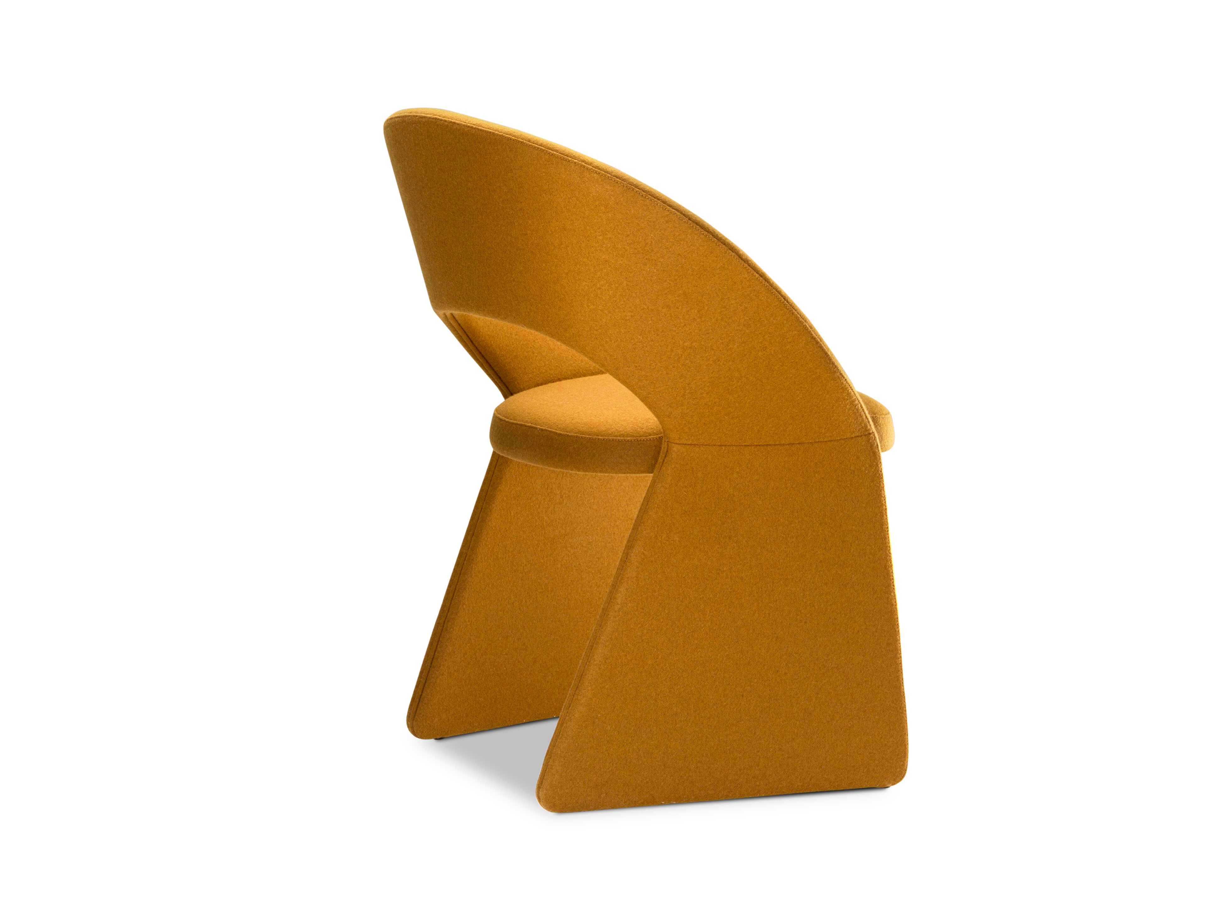 WRAP Chair By HC28