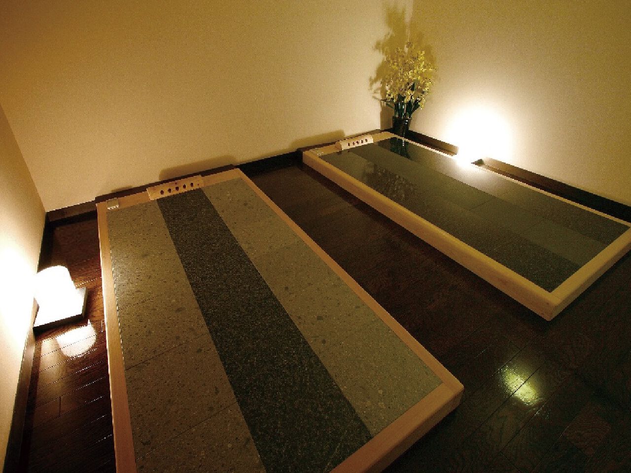 GANBANYOKU NATURAL HINOKI Spa bed By HEALING