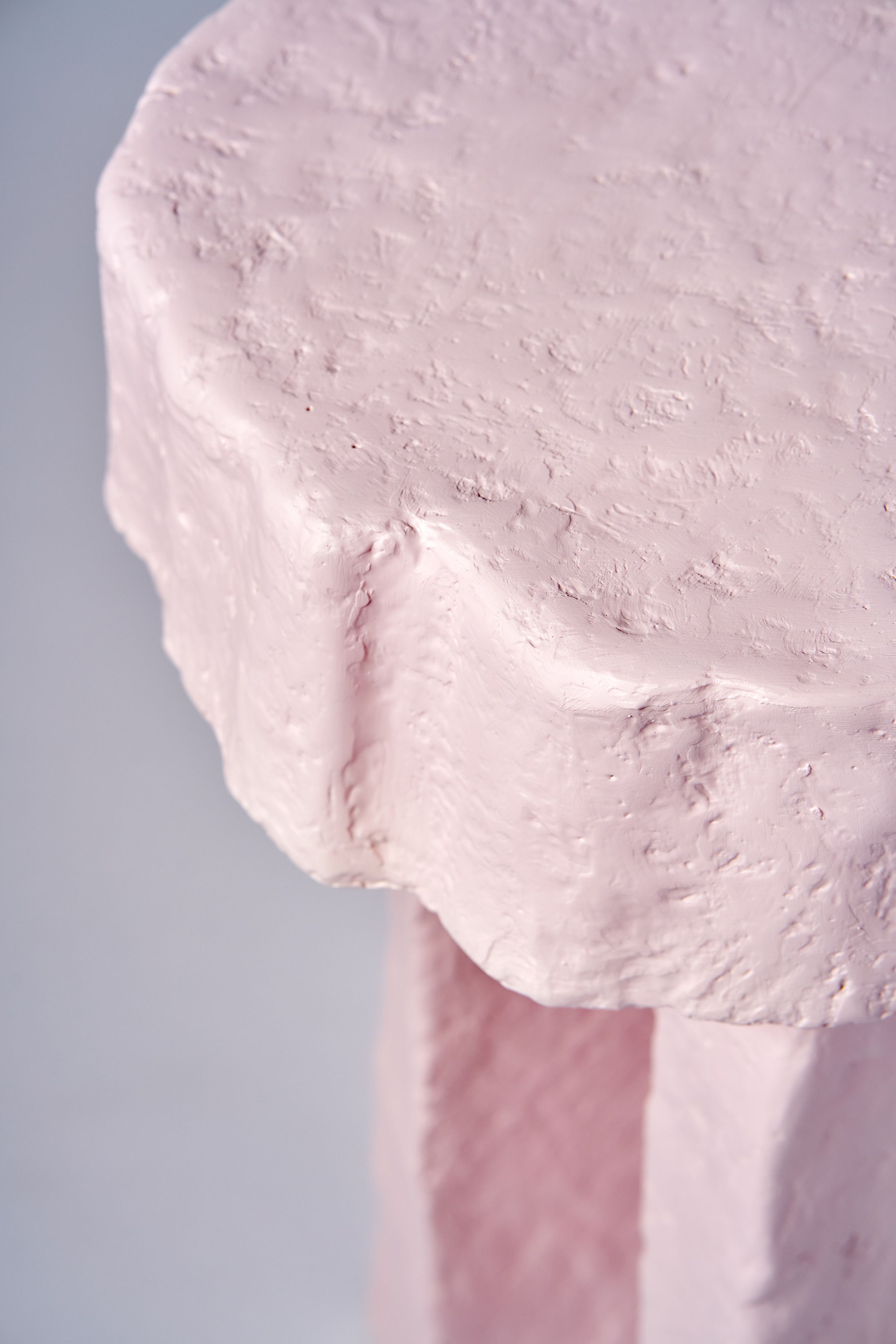 HEAVY Round polystyrene coffee table By Movimento Gallery