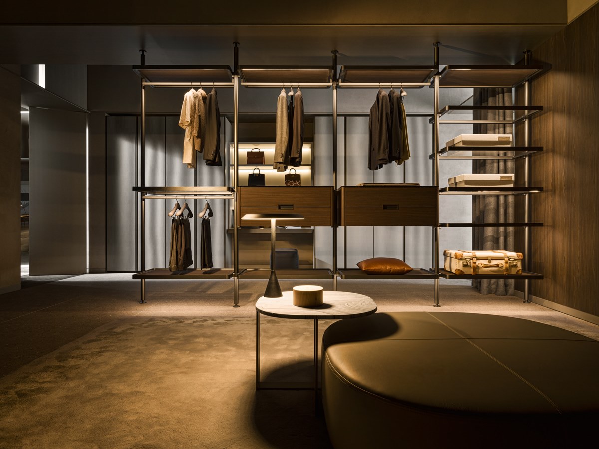 HECTOR NIGHT Cabina armadio componibile in legno By Molteni & C ...