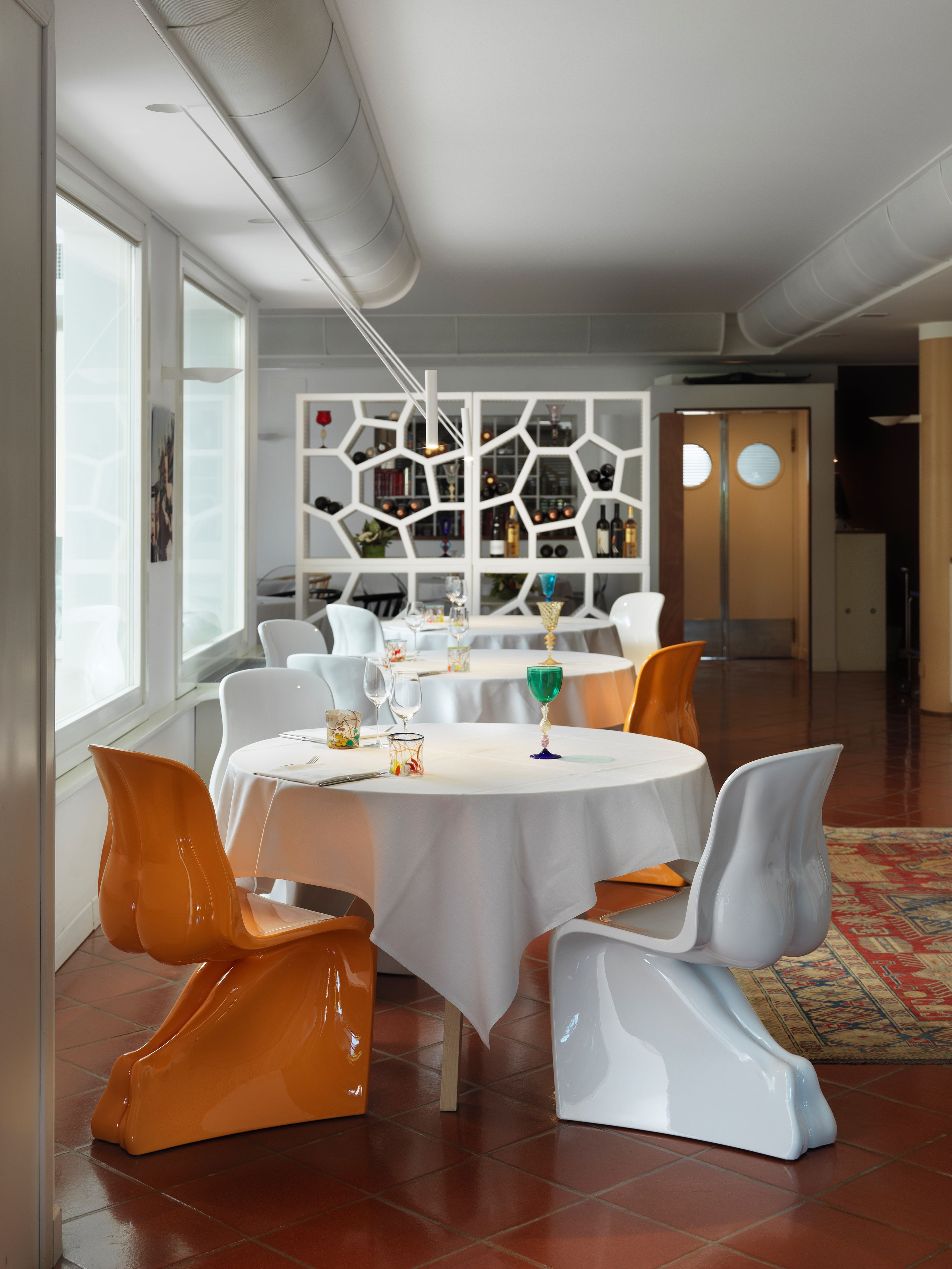 Polyethylene chair HER GLOSSY By Casamania & Horm