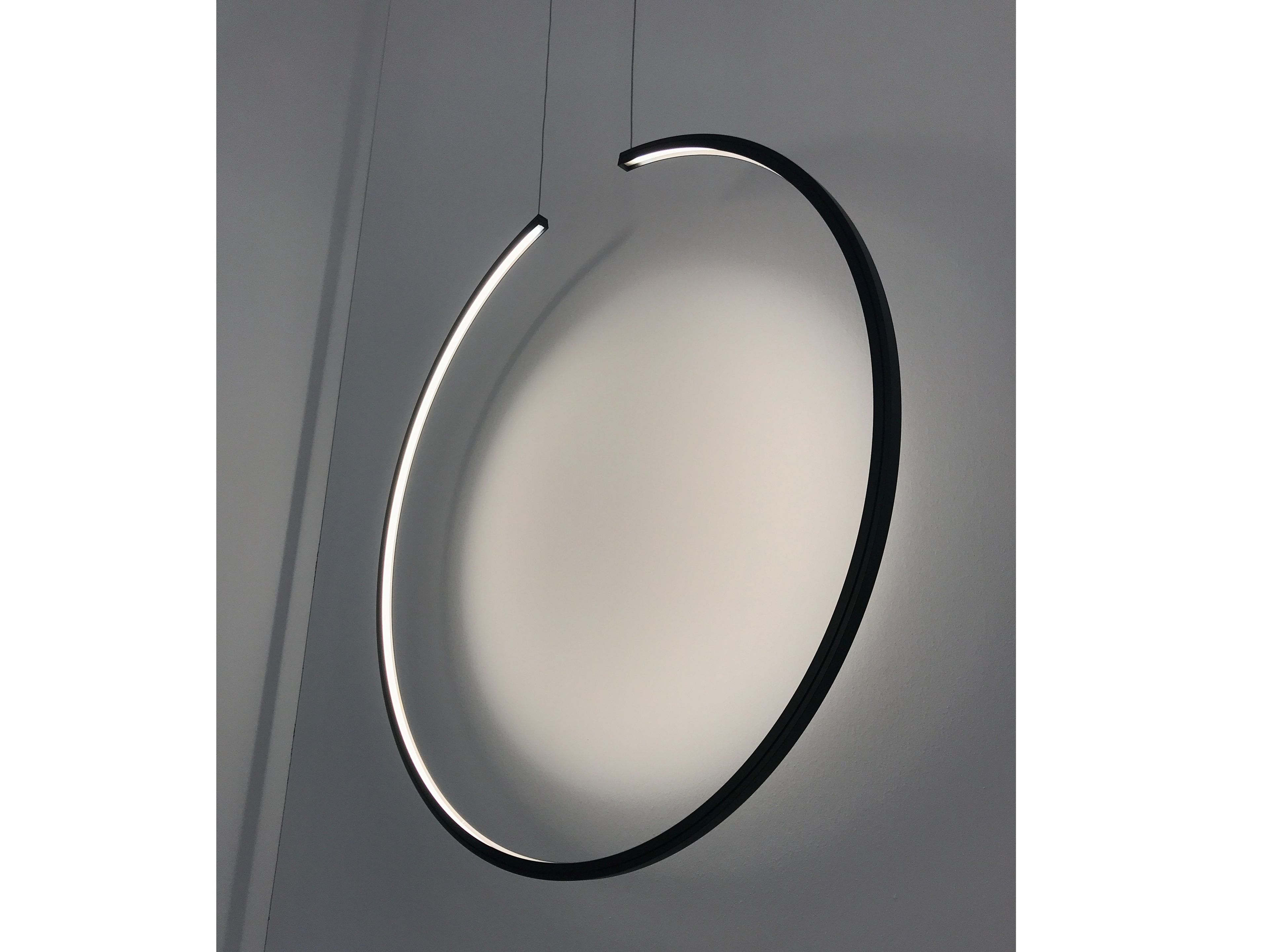 HERA Pendant lamp By Design Luce | design Luigi Cerbone