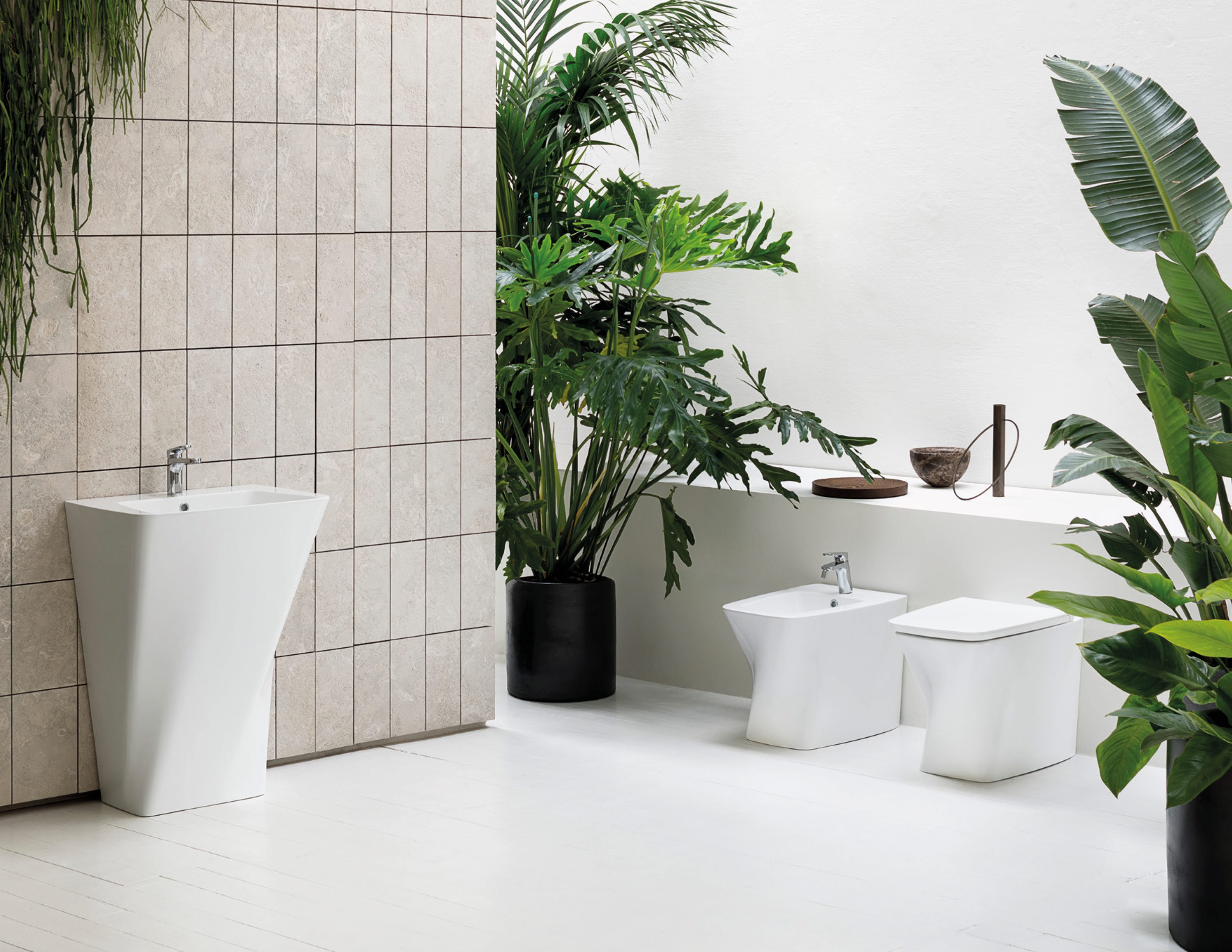 HERA Single ceramic washbasin By Azzurra Ceramica | design Daniel Libeskind